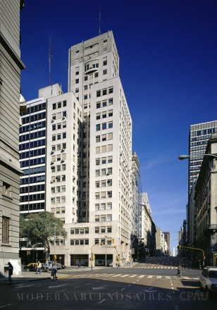 Galería de Clásicos de Arquitectura: Edificio Comega / Douillet, Joselevich y Stein - 3
