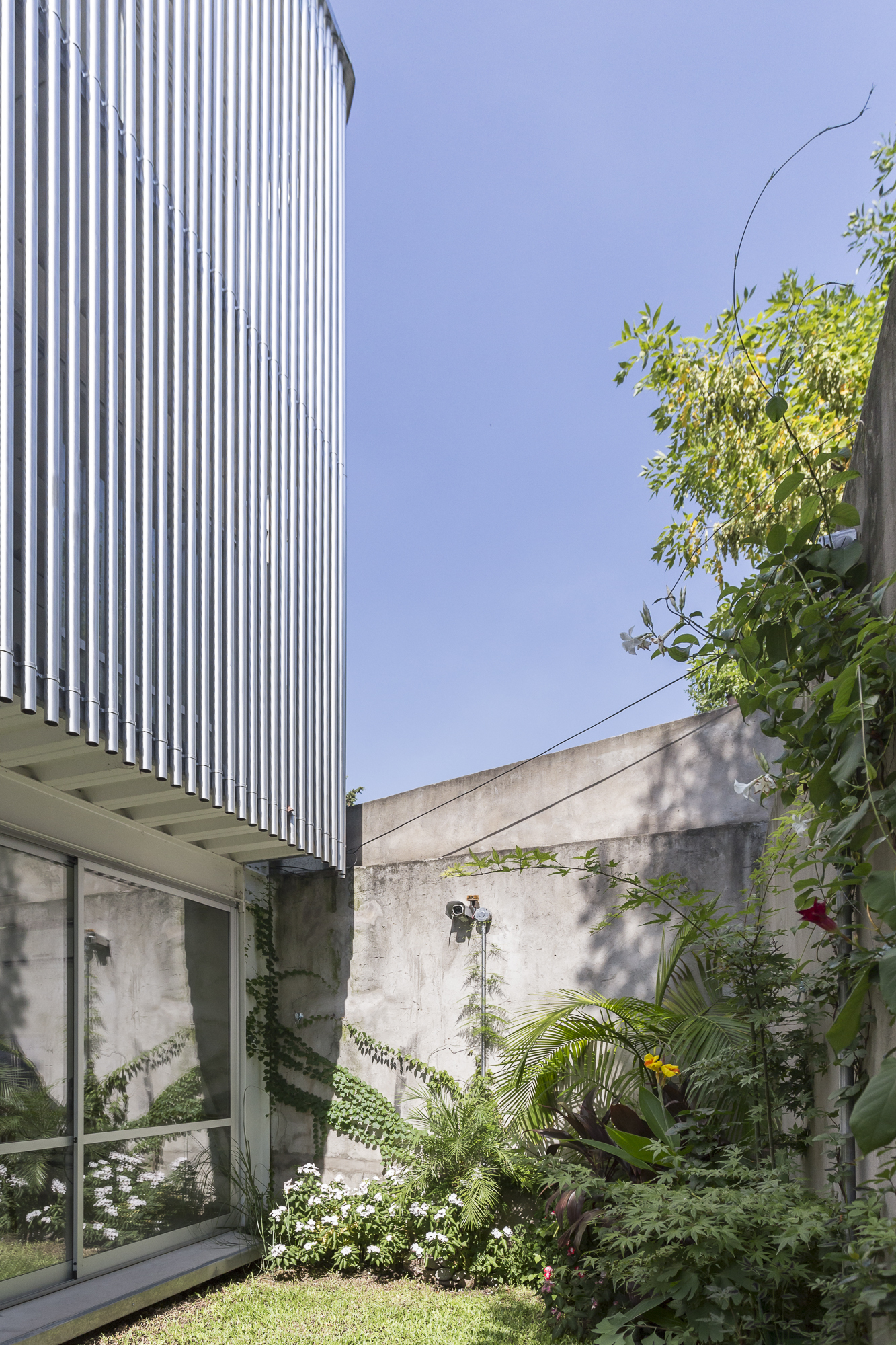 Gallery of Holmberg House / Estudio Borrachia - 15