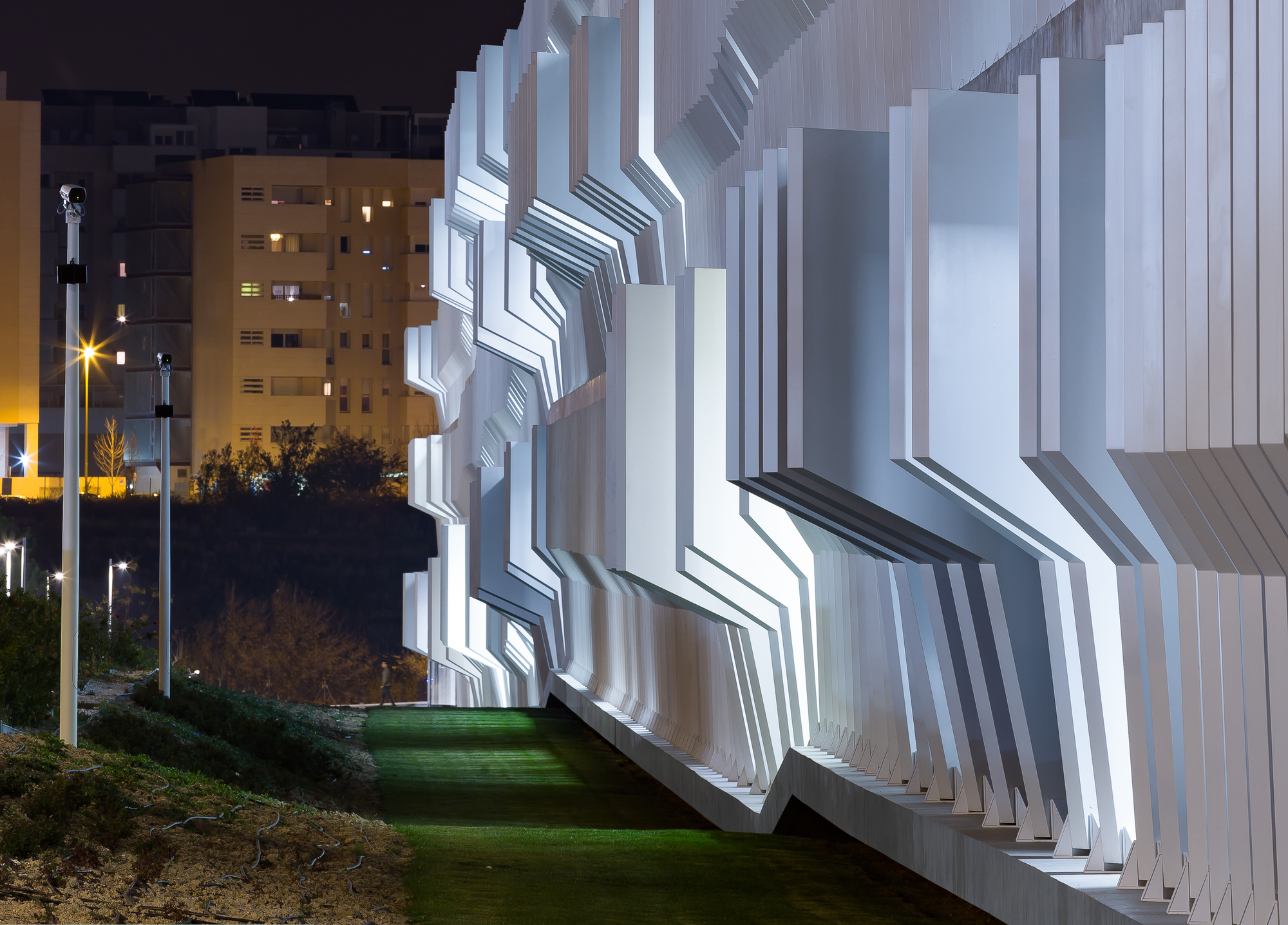 Gallery of Herzog & de Meuron’s BBVA Headquarters in Madrid Through ...