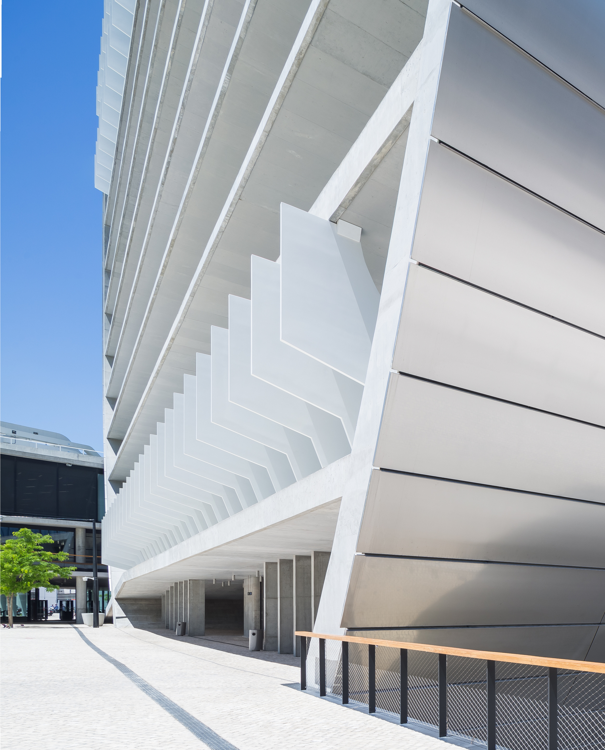 Gallery of Herzog & de Meuron’s BBVA Headquarters in Madrid Through ...