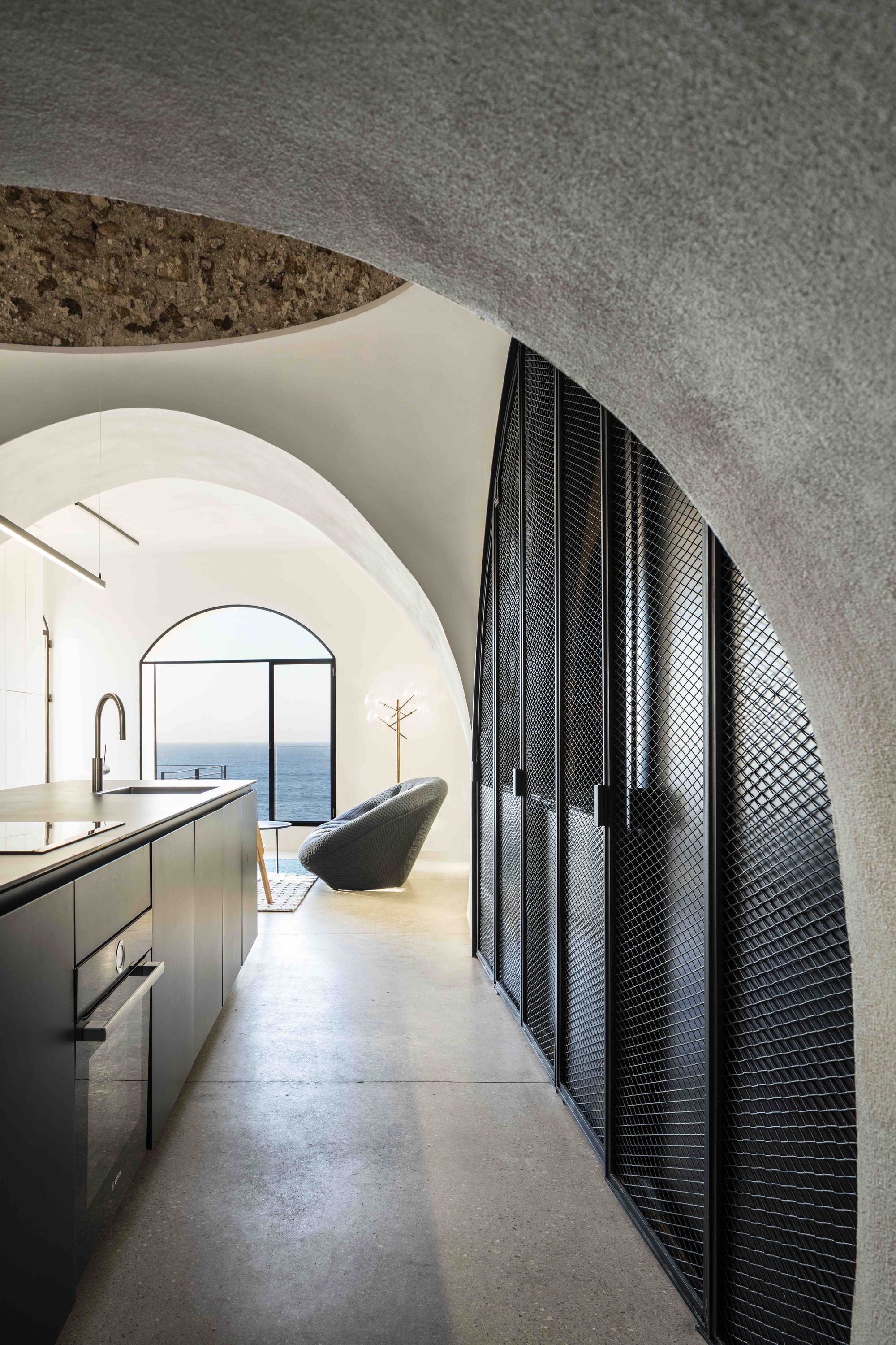 Gallery of Modern Cave / Pitsou Kedem Architects - 8