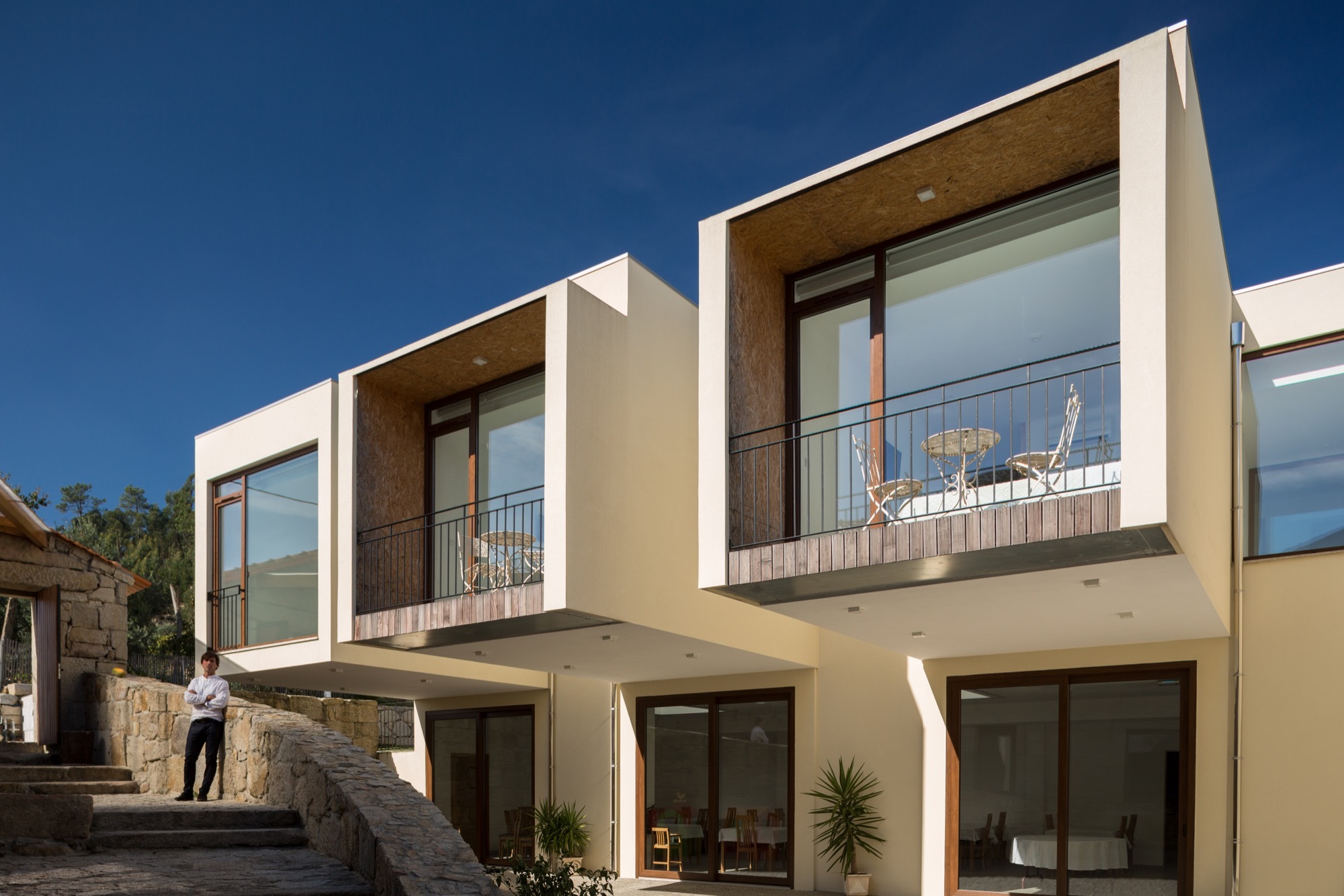 Gallery of Rural Hotel / Rómulo Neto - 6