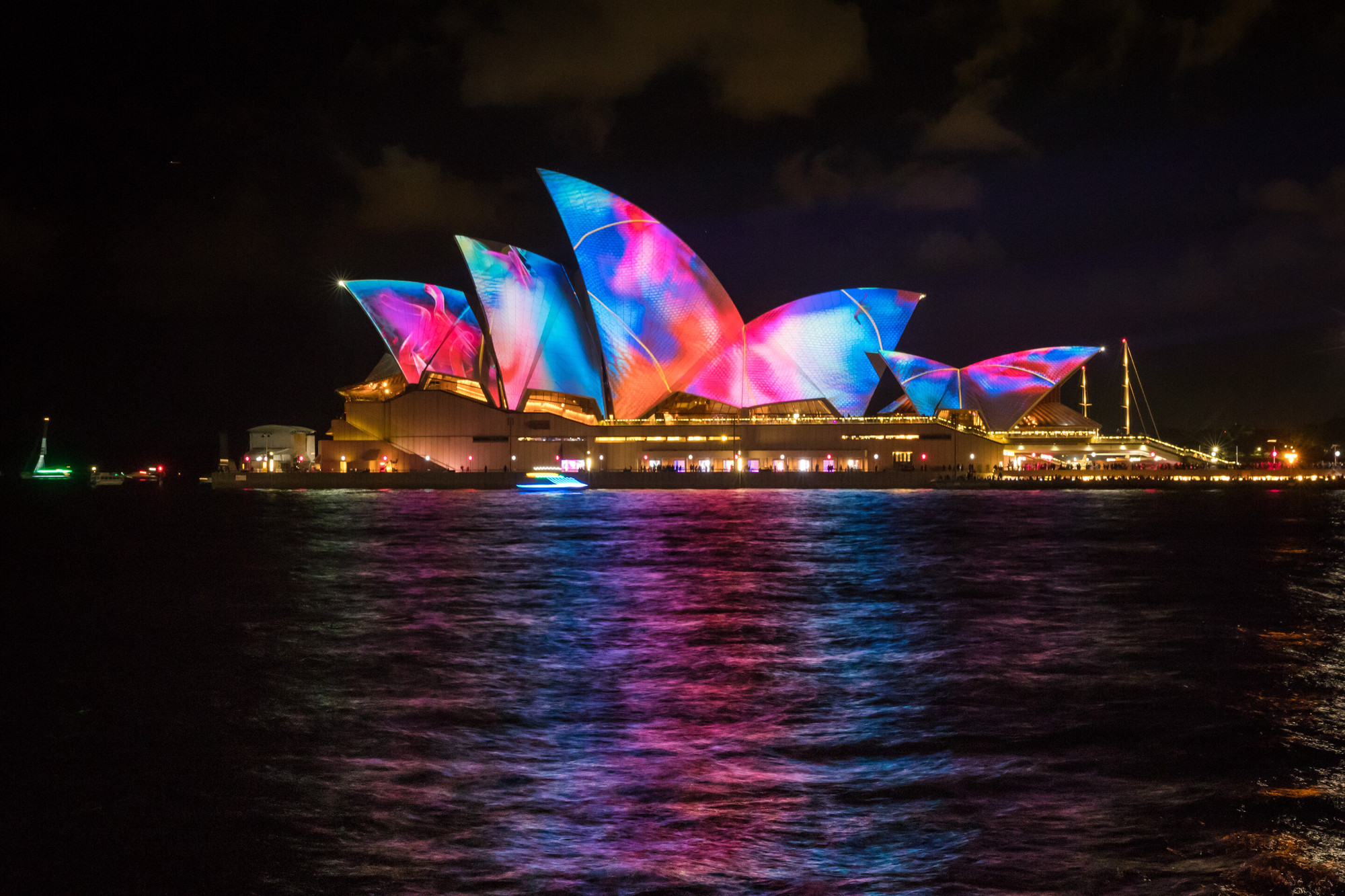 Gallery of The Sydney Opera House Comes to Life (Literally) With Vivid ...
