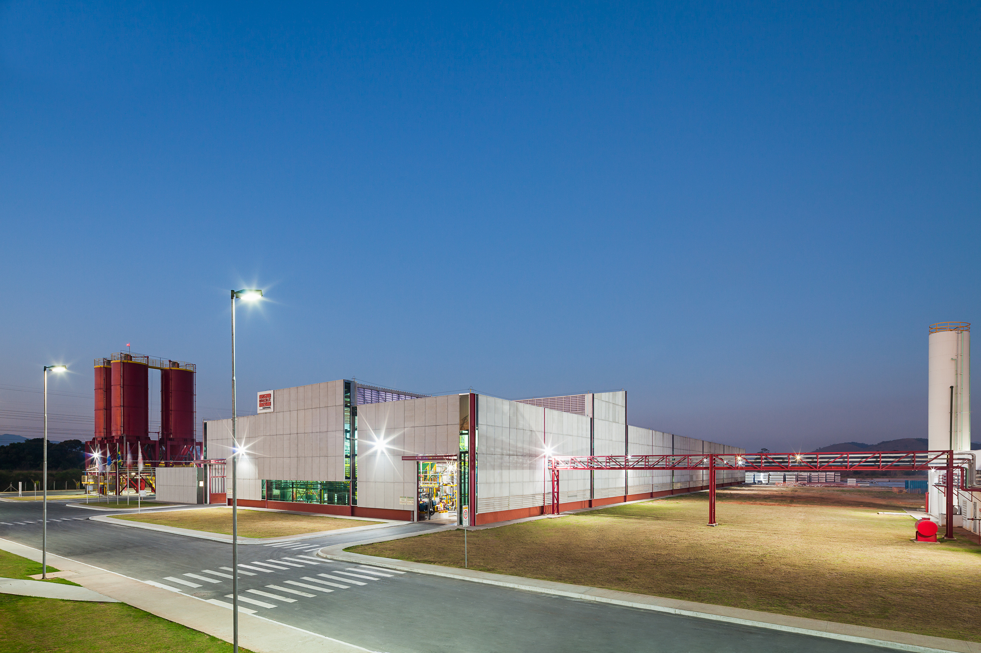 Galeria de Brasilit Saint-Gobain Seropédica / NPC Grupo Arquitetura - 7
