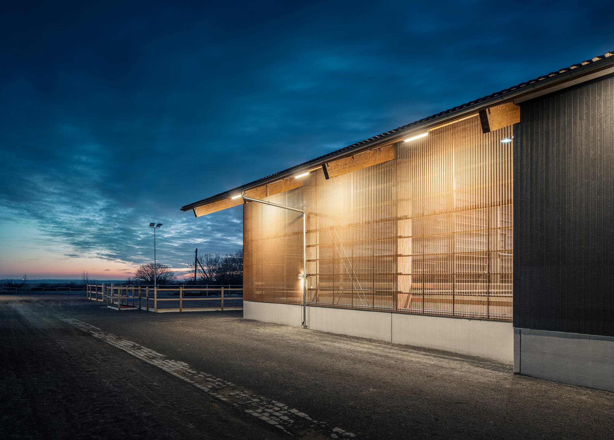 Gallery of Klagshamn's Equestrian Center / FOJAB arkitekter - 7