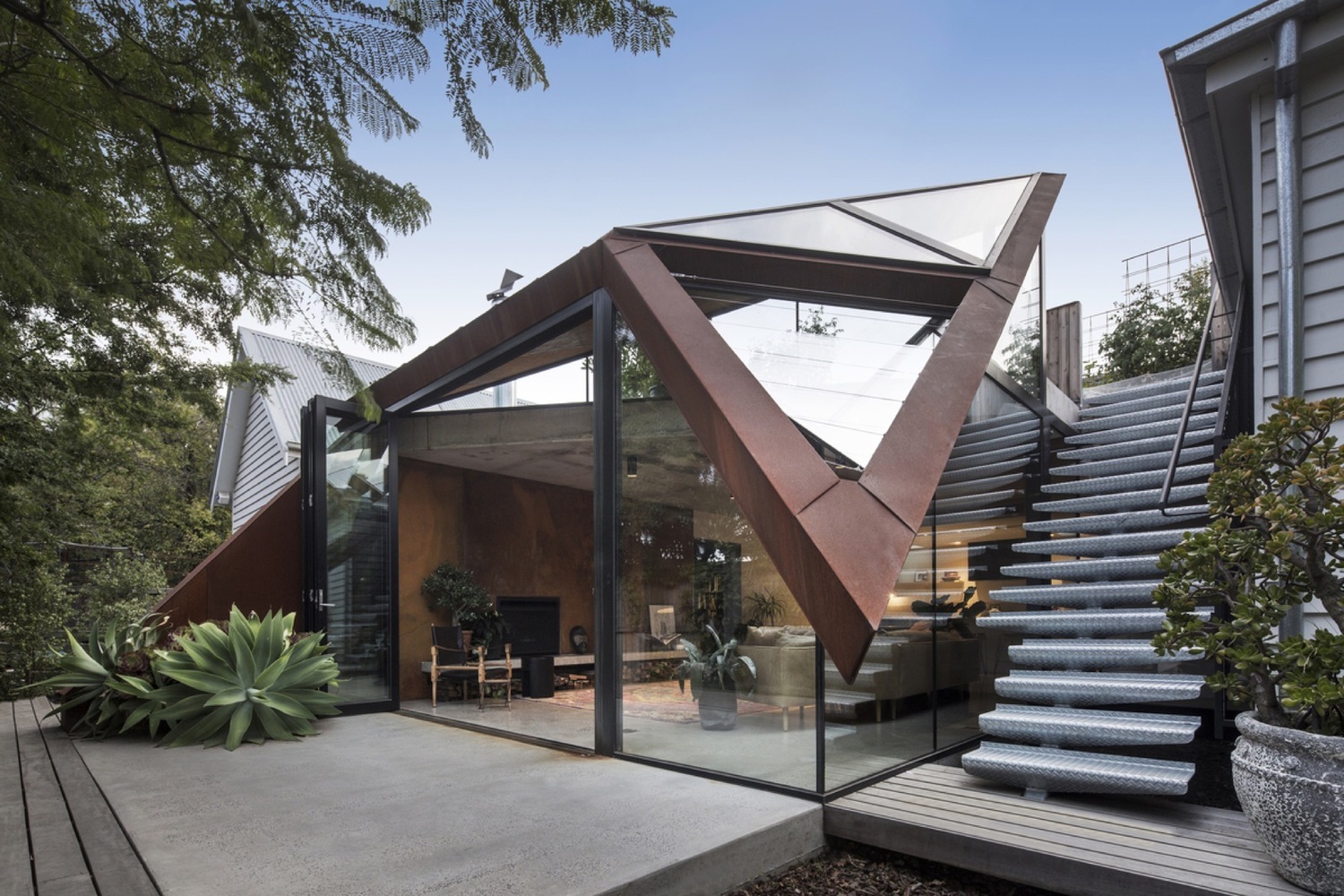 Galeria de A luz zenital como solução de iluminação natural em 16 ...