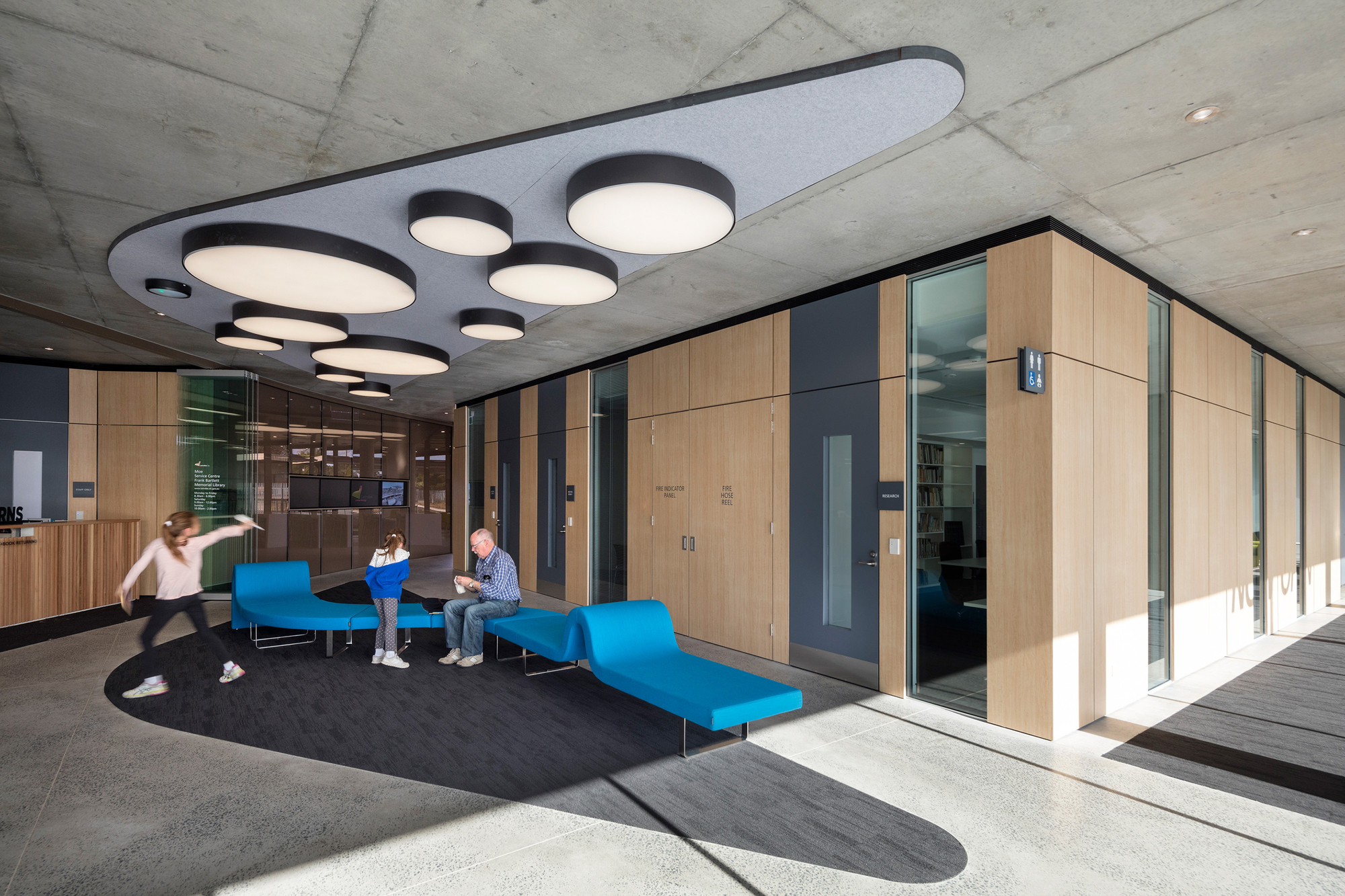 Gallery of Frank Bartlett Memorial Library and Moe Service Centre ...