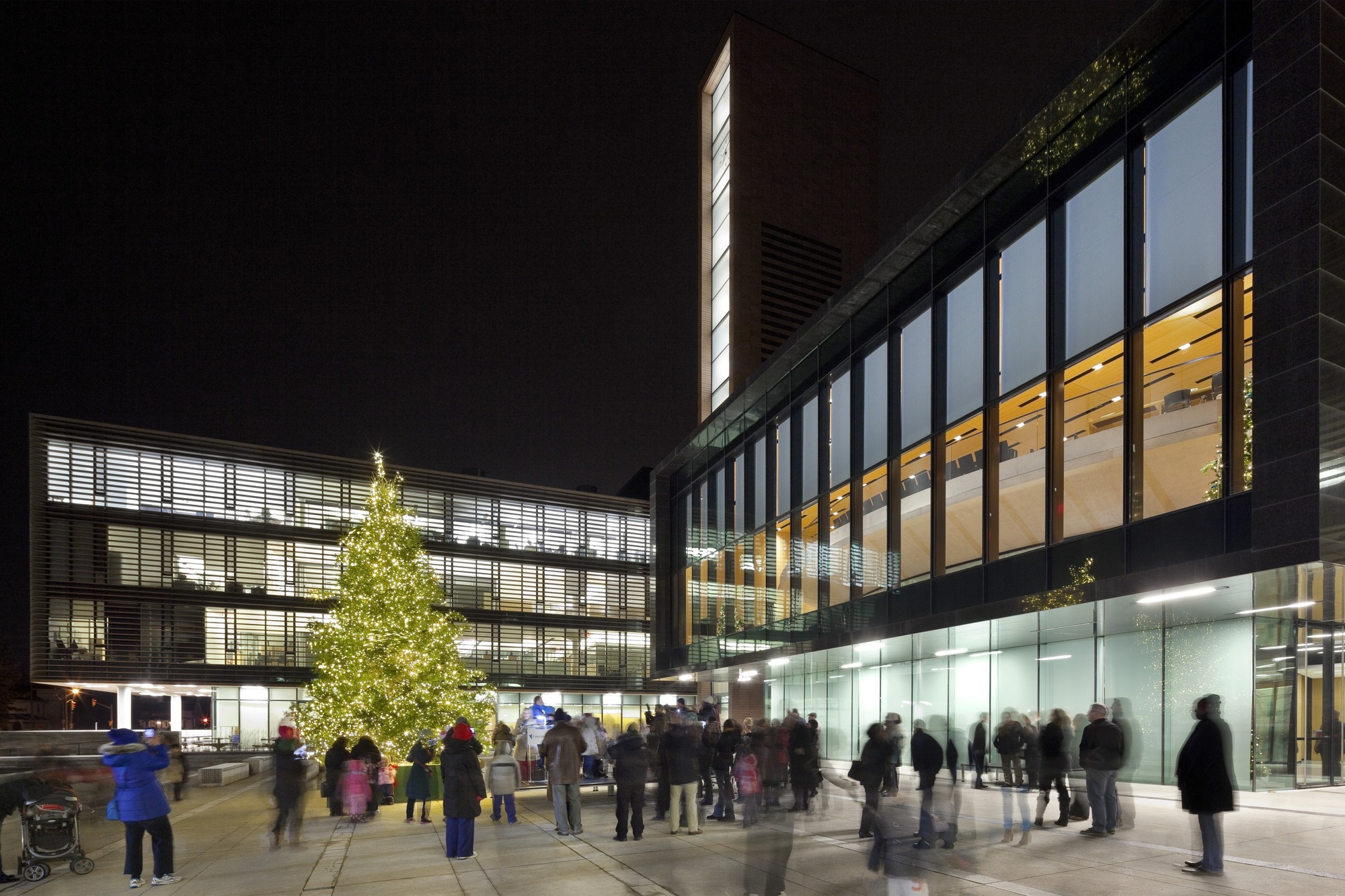 Gallery of Vaughan City Hall / KPMB Architects - 8