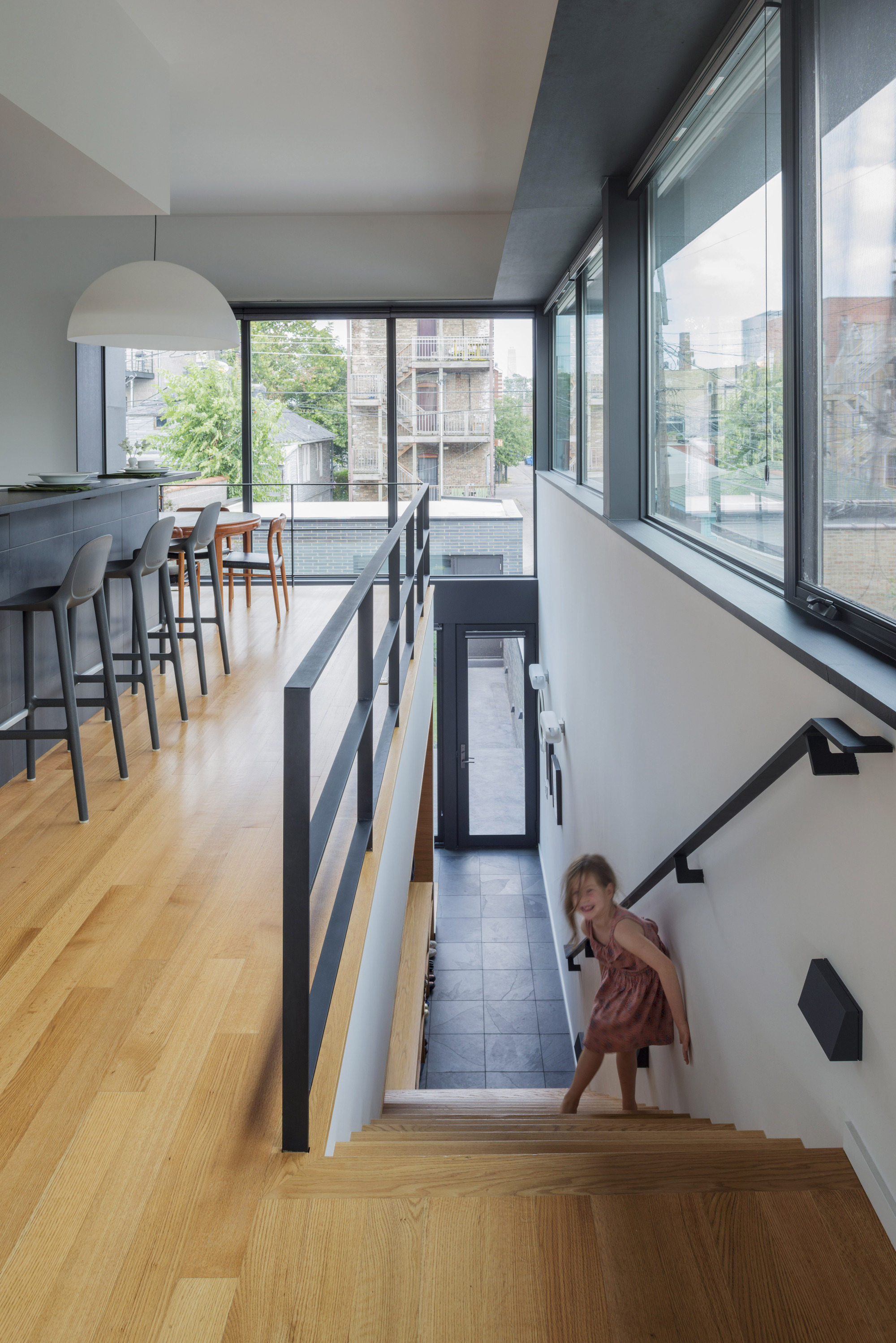 Gallery of Cut Triplex Townhouse / SPACECUTTER - 20