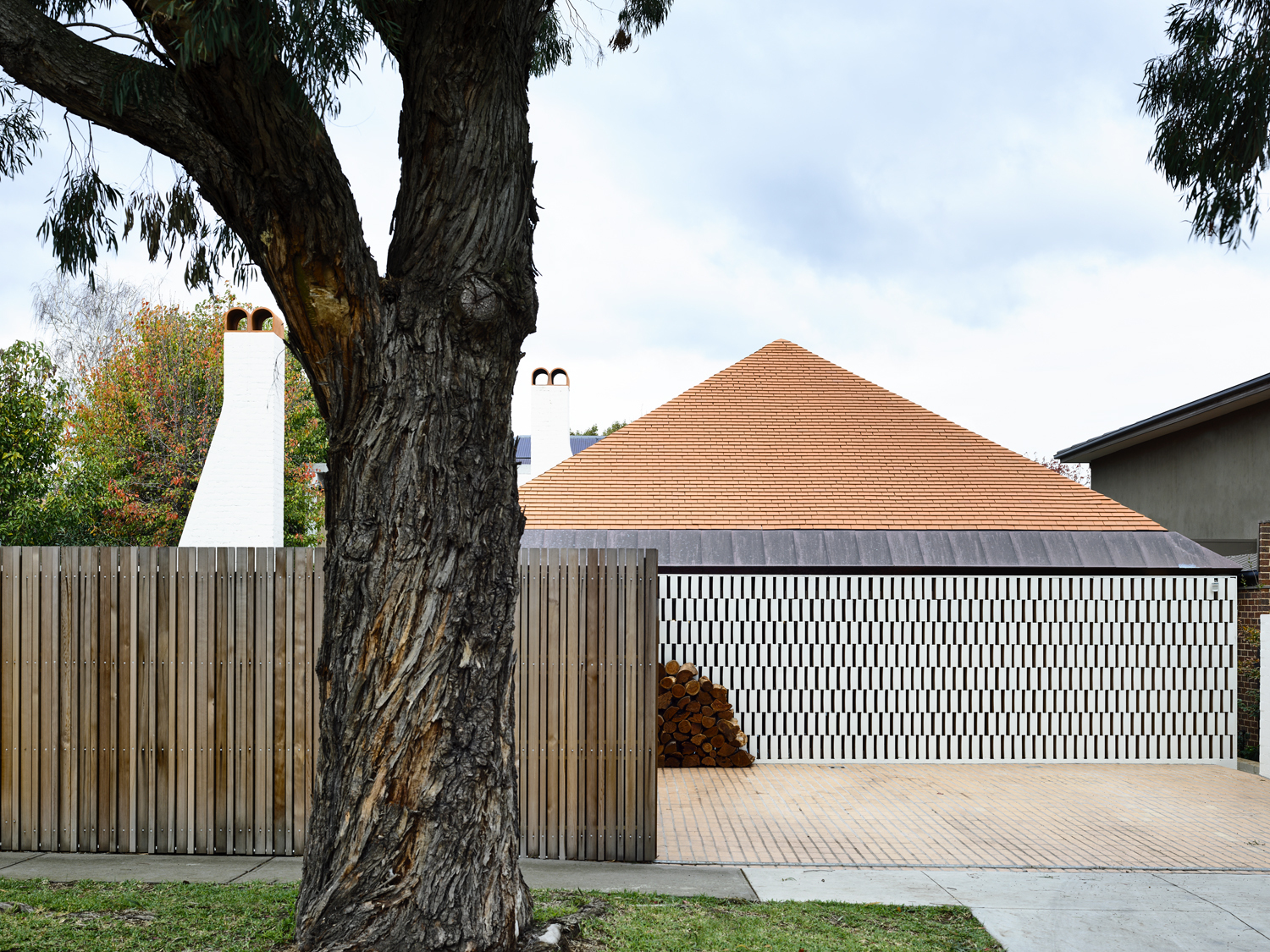 Gallery of Deepdene House / Kennedy Nolan Architects - 4