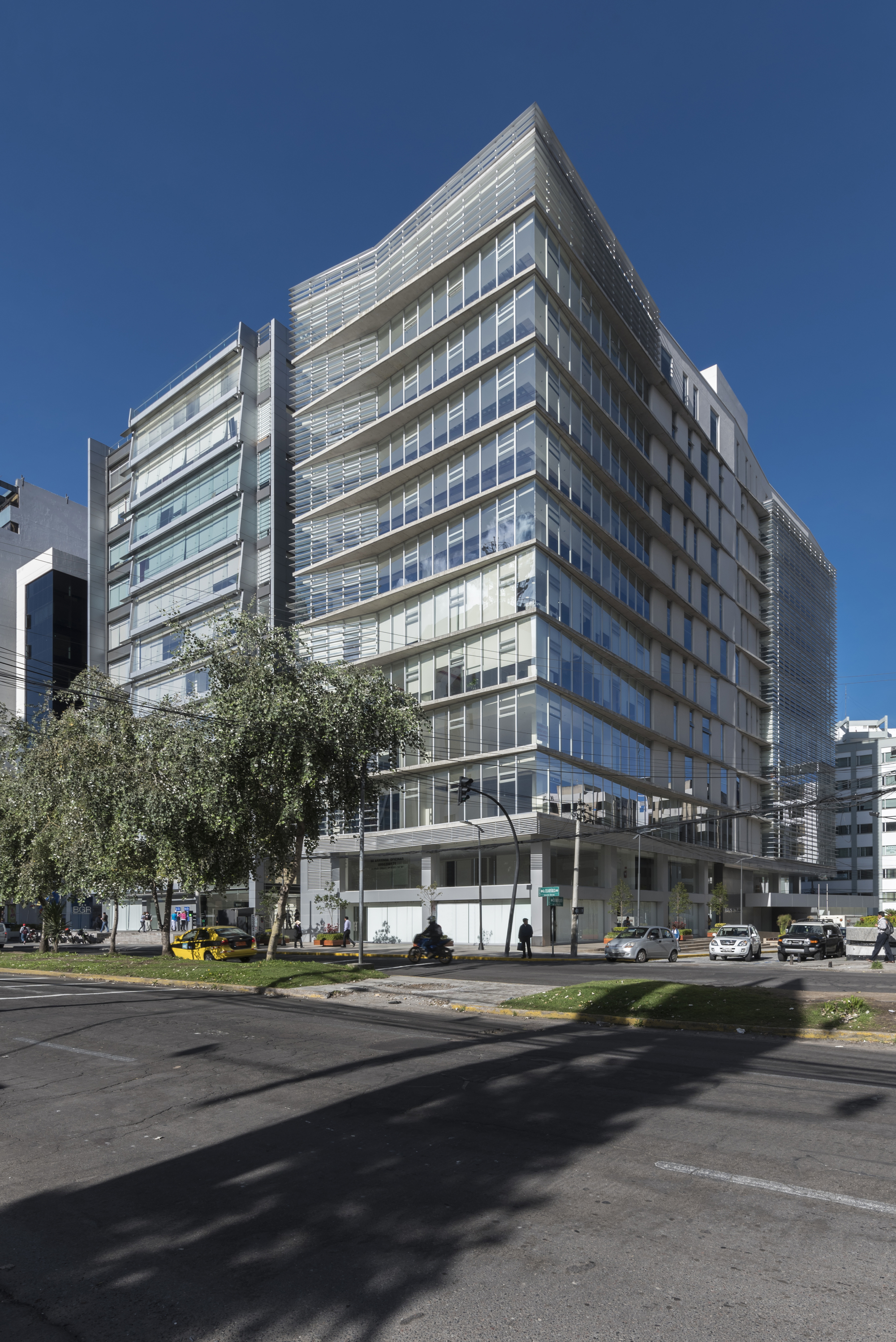 Galería de Titanium Plaza / RVC Arquitectos - 10