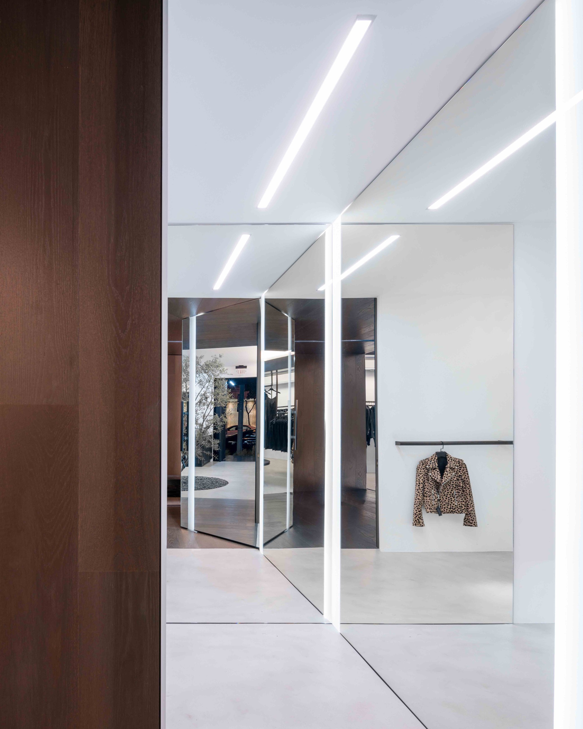 Gallery of Road to Awe / Dan Brunn Architecture - 15