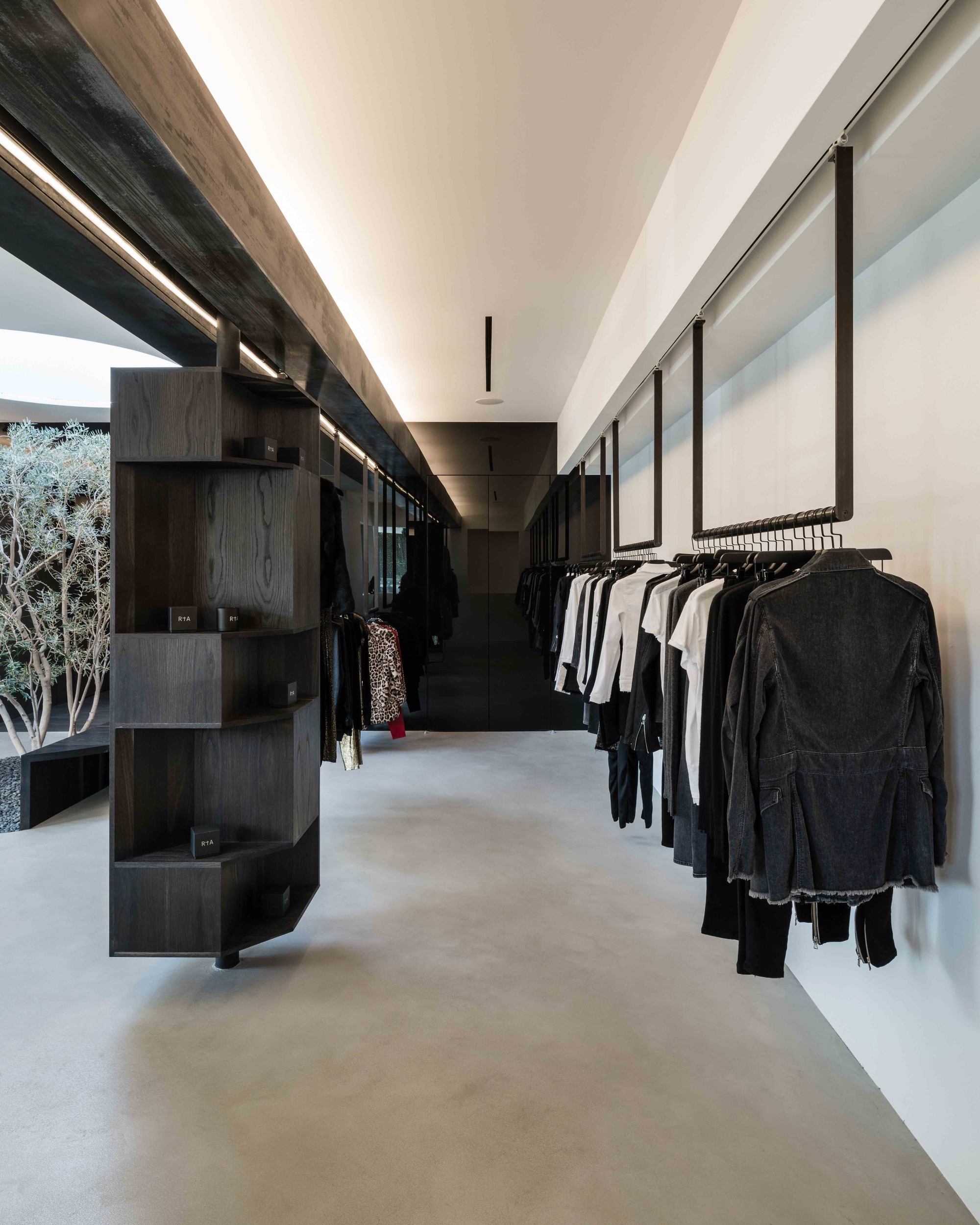 Gallery of Road to Awe / Dan Brunn Architecture - 14