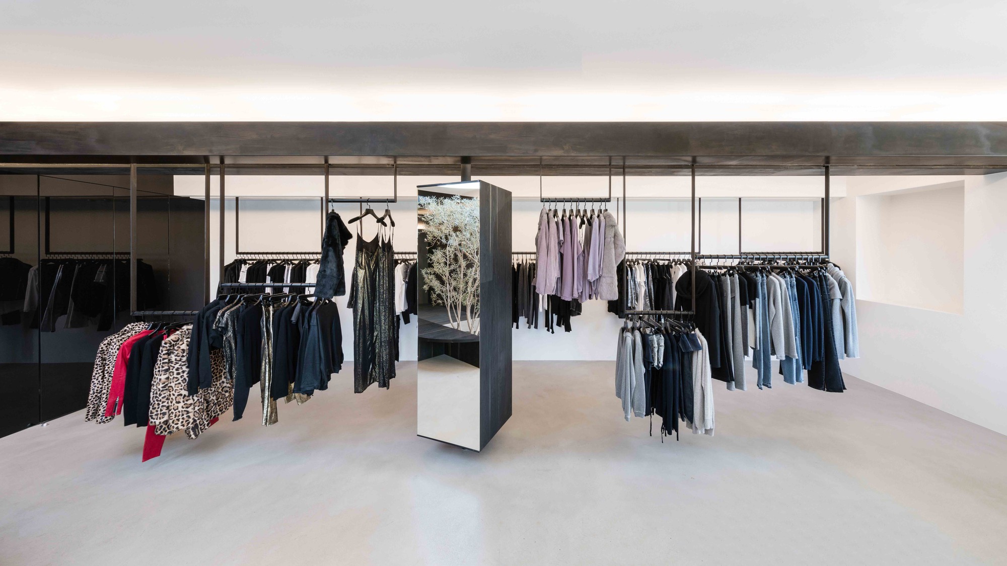 Gallery of Road to Awe / Dan Brunn Architecture - 2