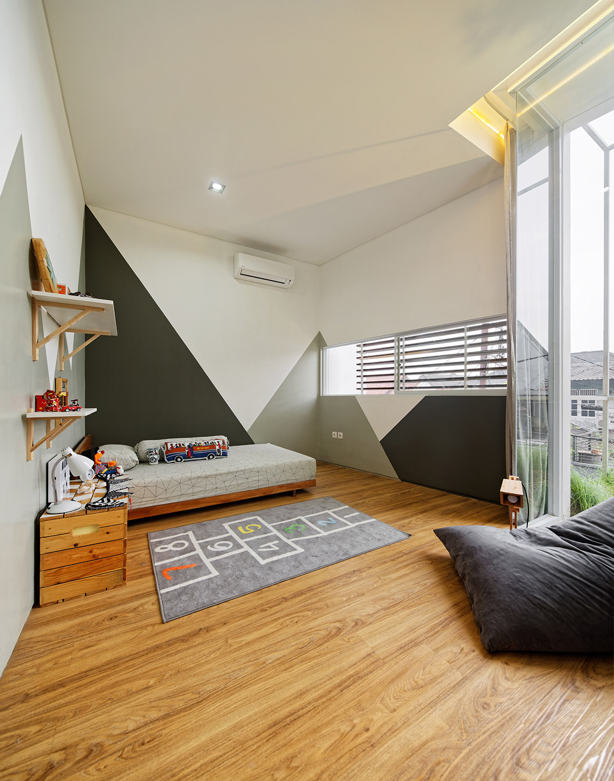 Gallery of Inset House / DELUTION - 23