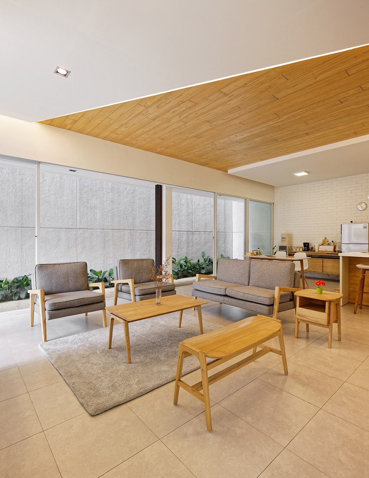 Gallery of Inset House / DELUTION - 19