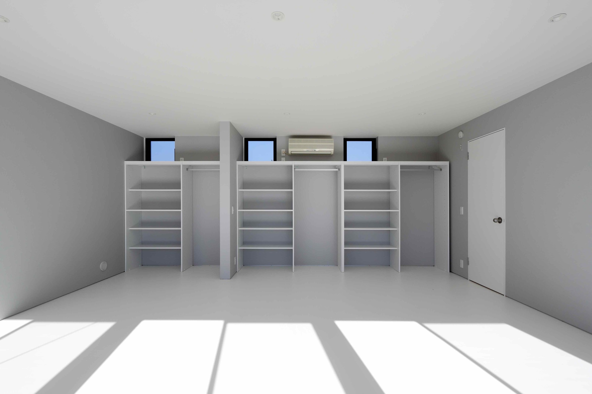 Gallery of Around / studioLOOP - 36