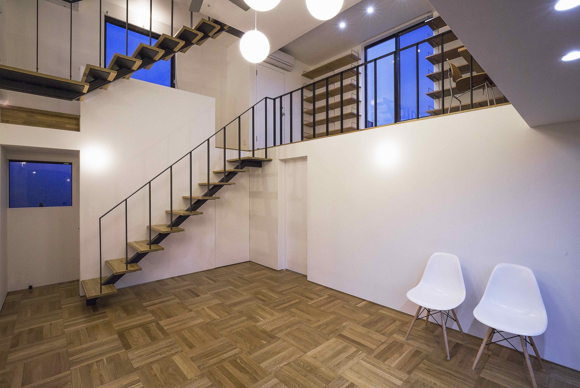 Gallery of Around / studioLOOP - 7