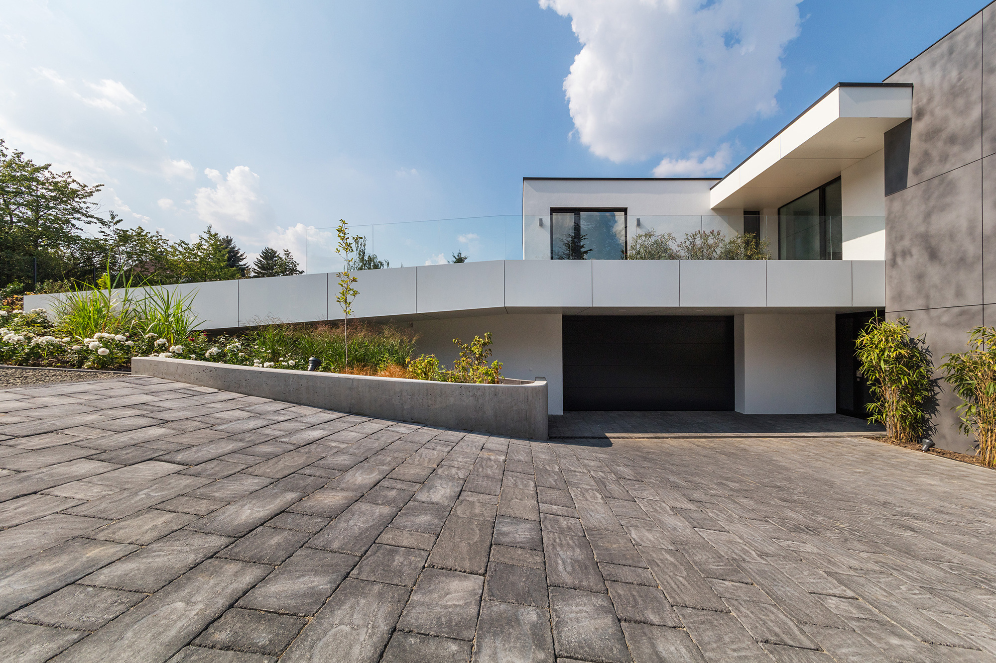 Gallery of Transparent Solutions / Tóth Project Architect Office - 11