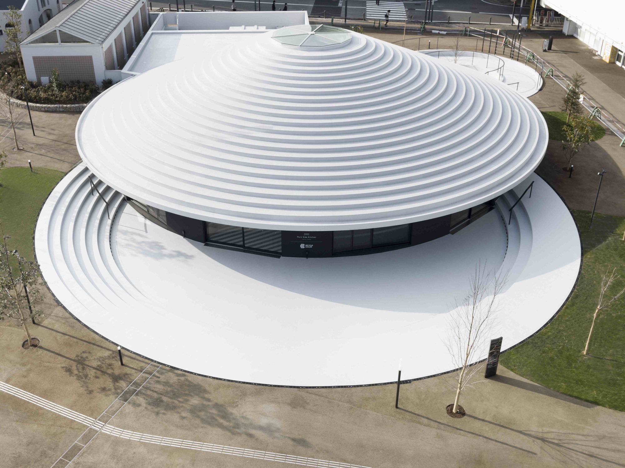 Gallery of Tenri Station Plaza CoFuFun / nendo - 9