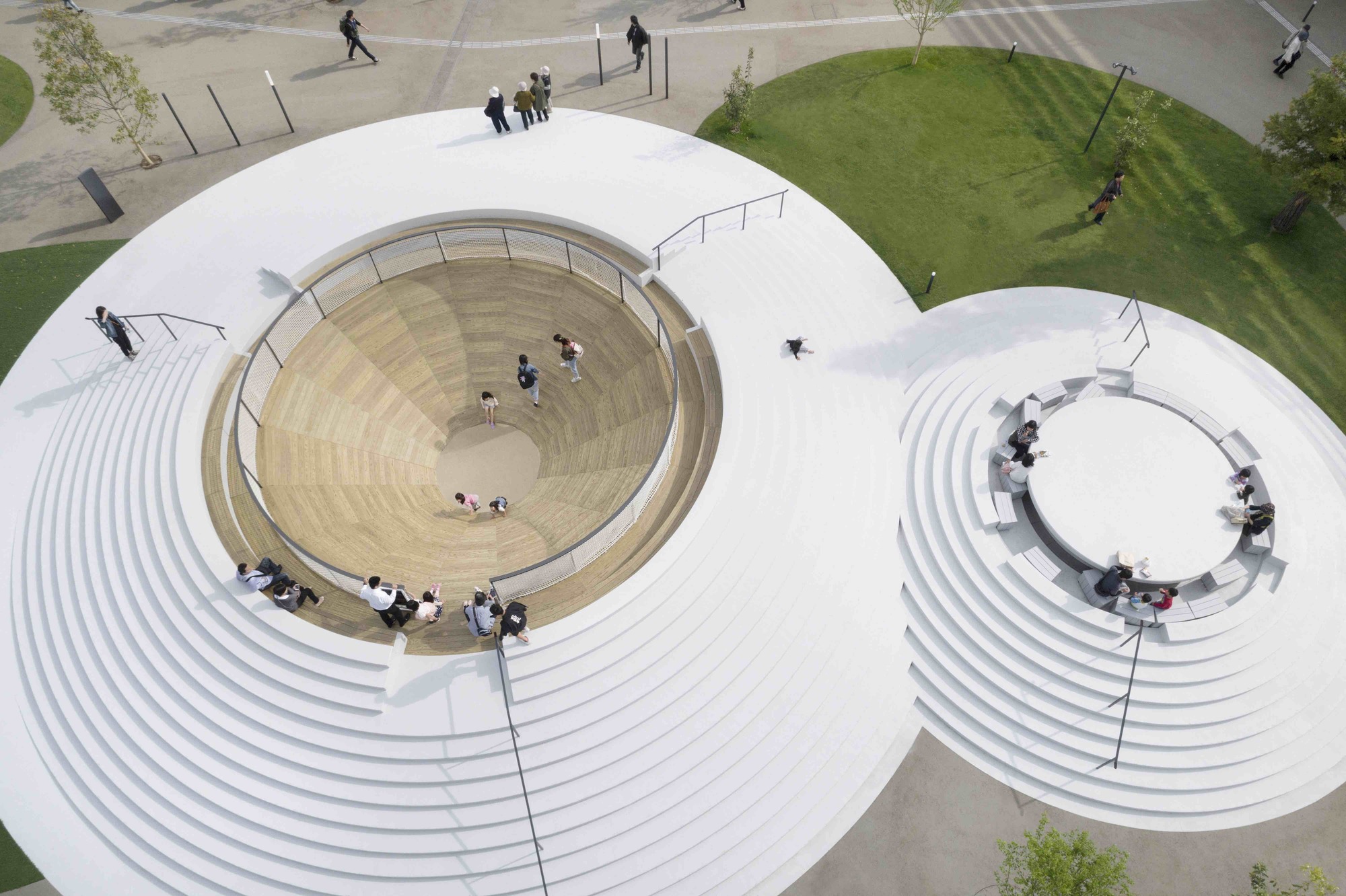 Gallery of Tenri Station Plaza CoFuFun / nendo - 5