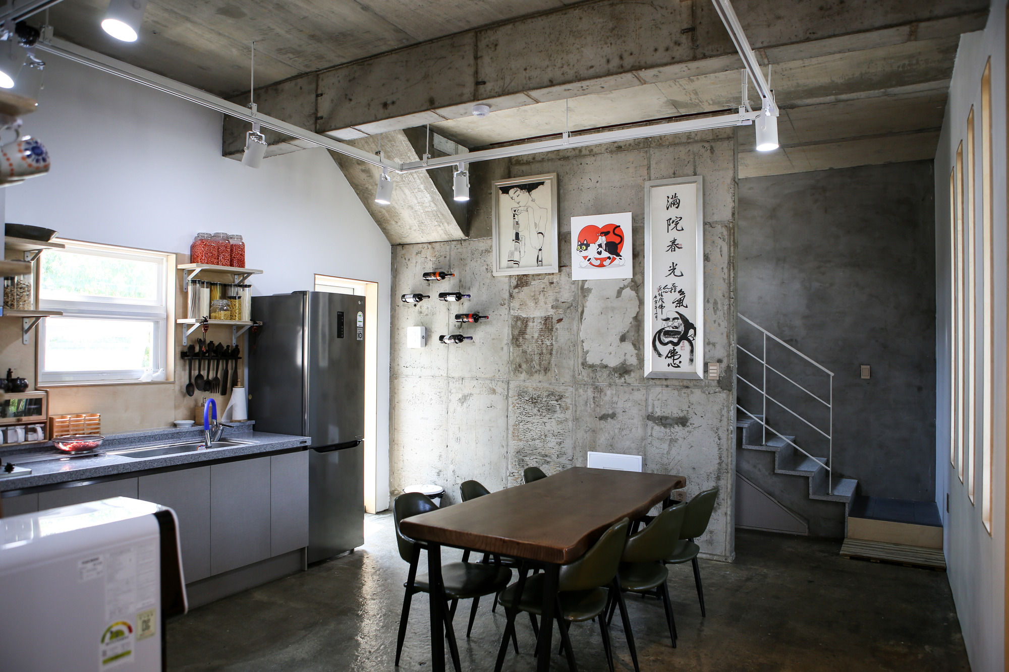 画廊 建筑师与陶瓷艺术家自由灵魂的碰撞：Gwang-Gyeong-Won 住宅 / Kang-il Lim + Eunmi Kim - 28