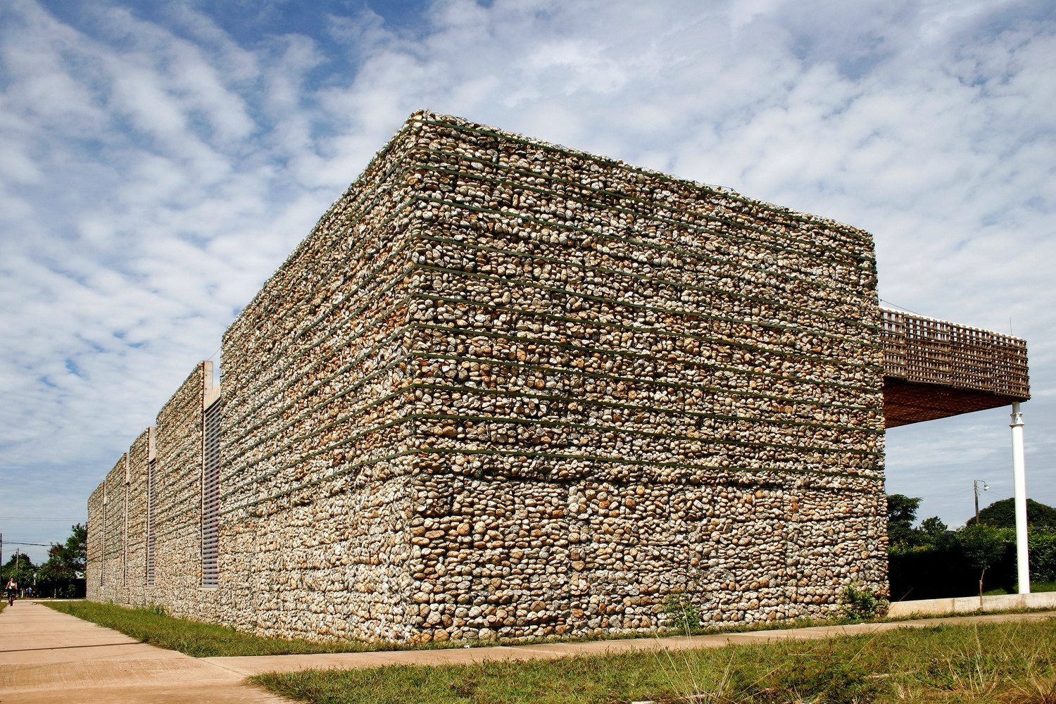 Gallery of 6 Timeless Details Using Stone - 17