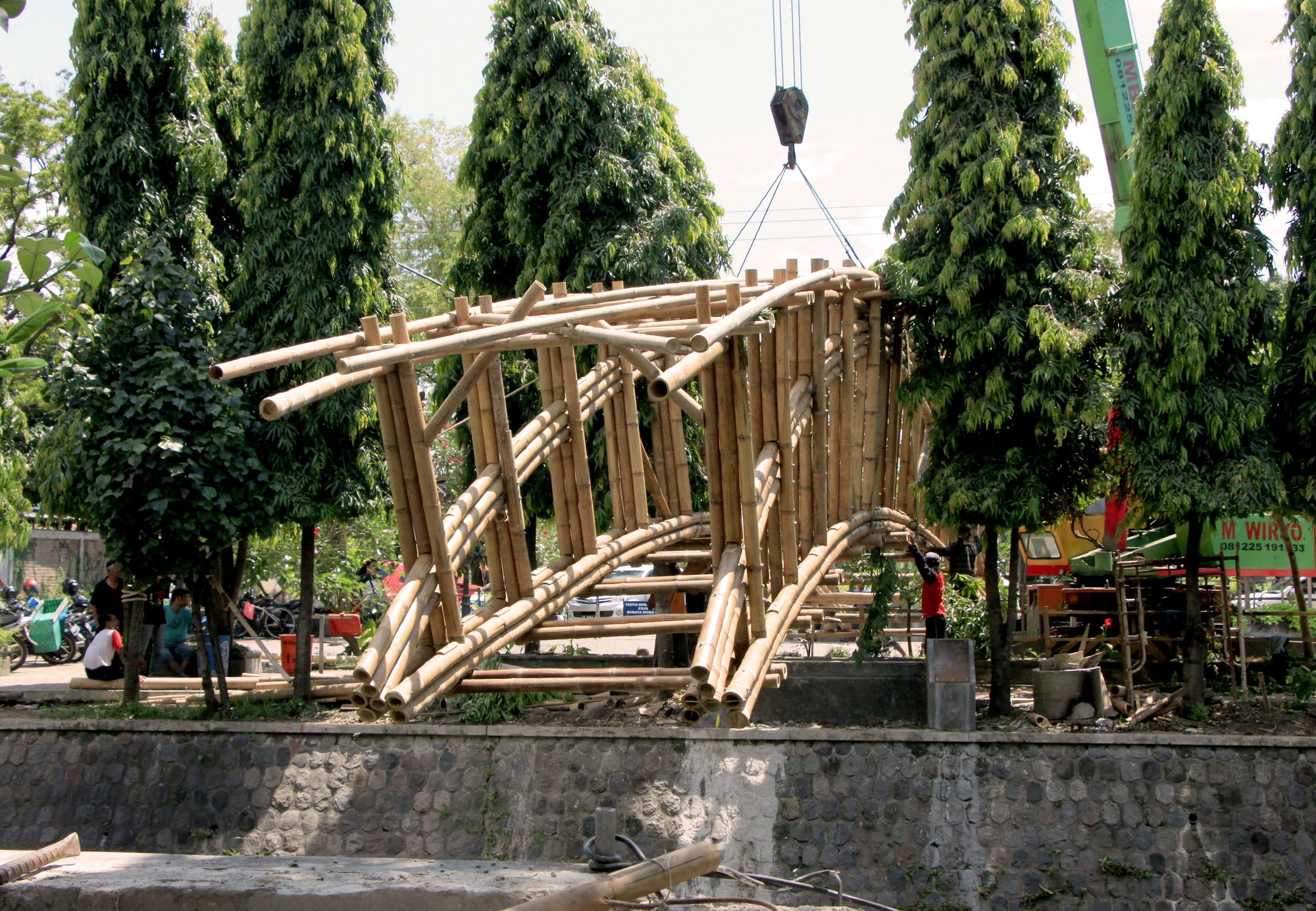 Gallery of Bamboo Bridge in Indonesia Demonstrates Sustainable ...