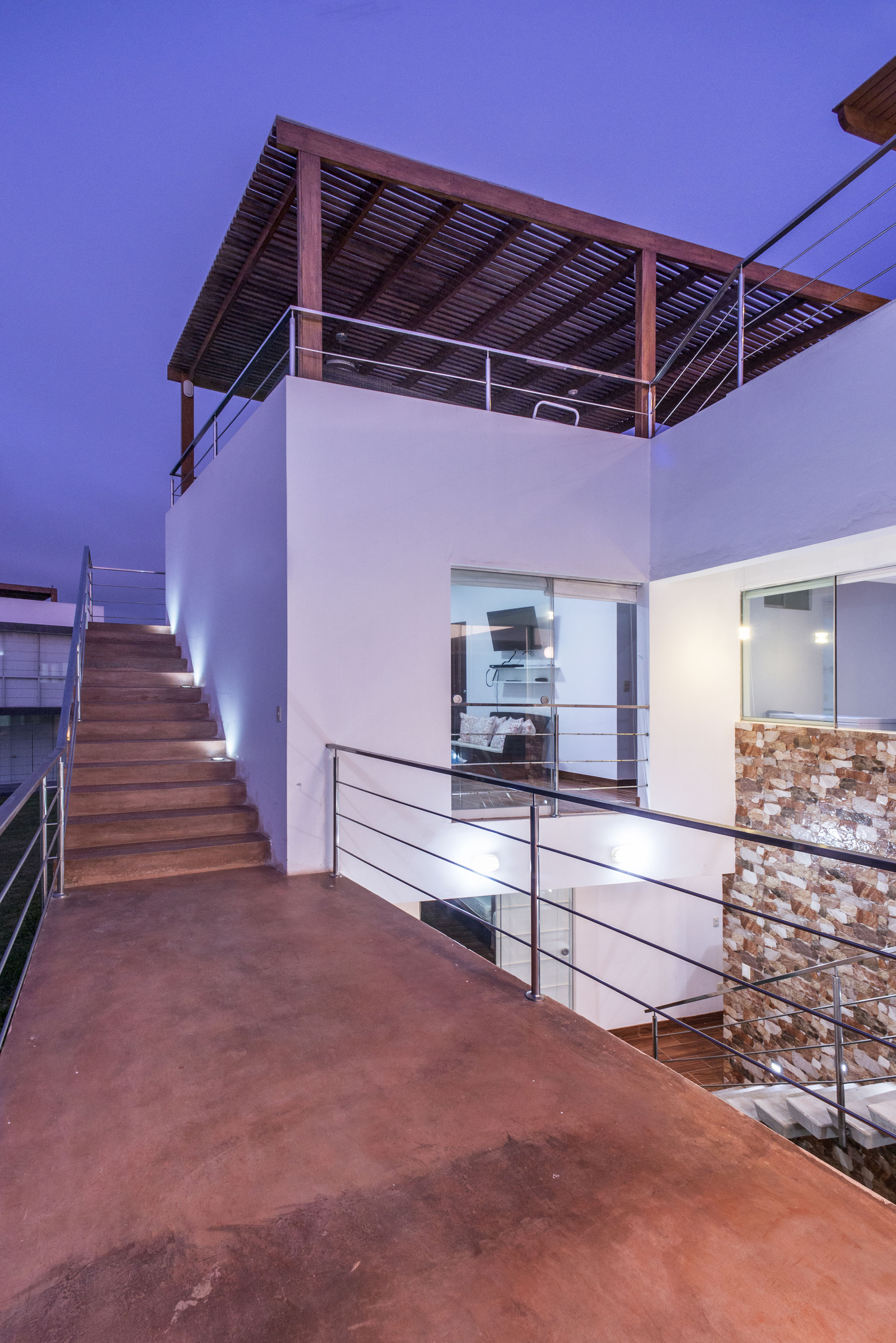 Galería de Casa Slash / Conrad San Roman Flores - 17