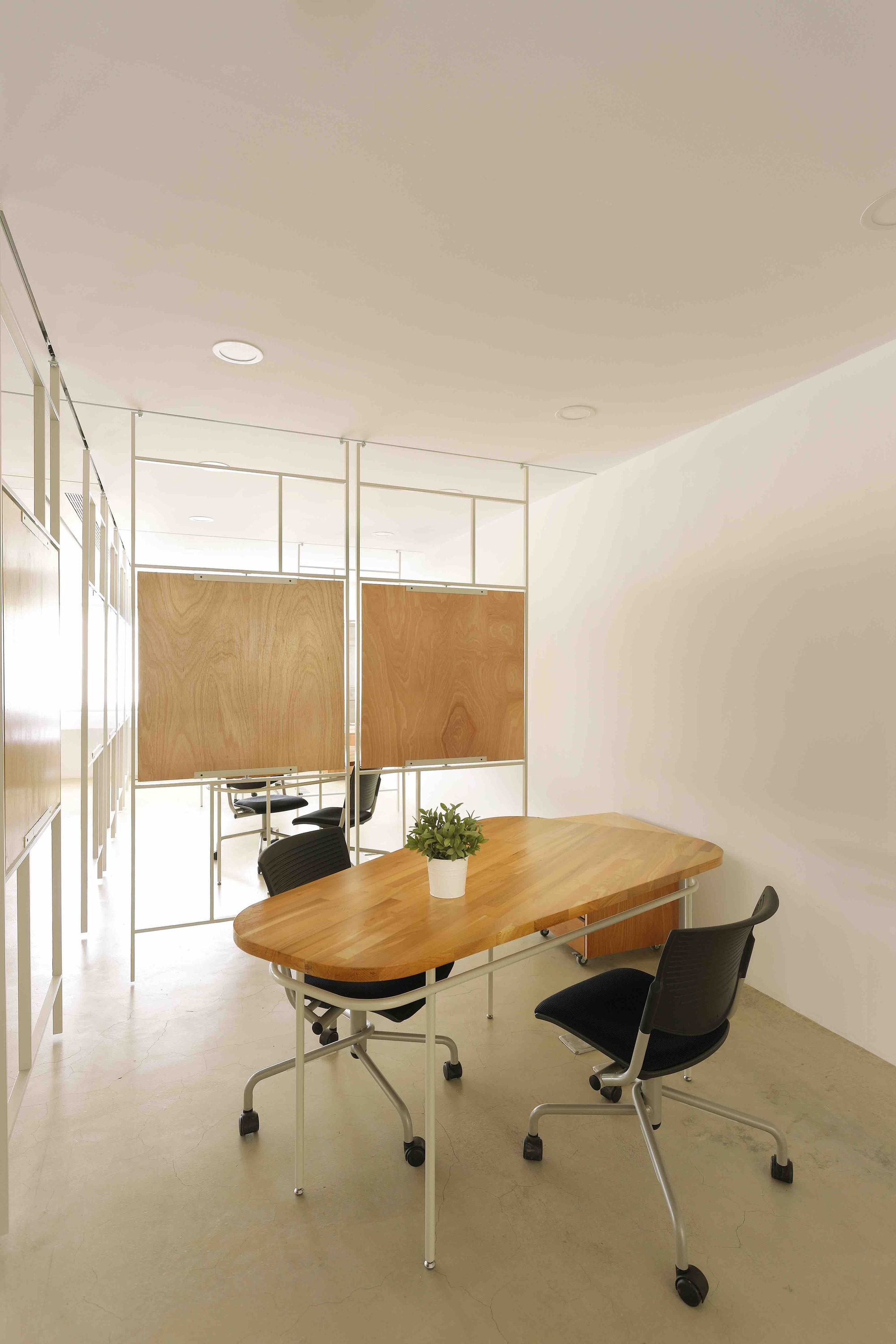 Gallery of Startup Lab / Fieldevo Design Studio - 21