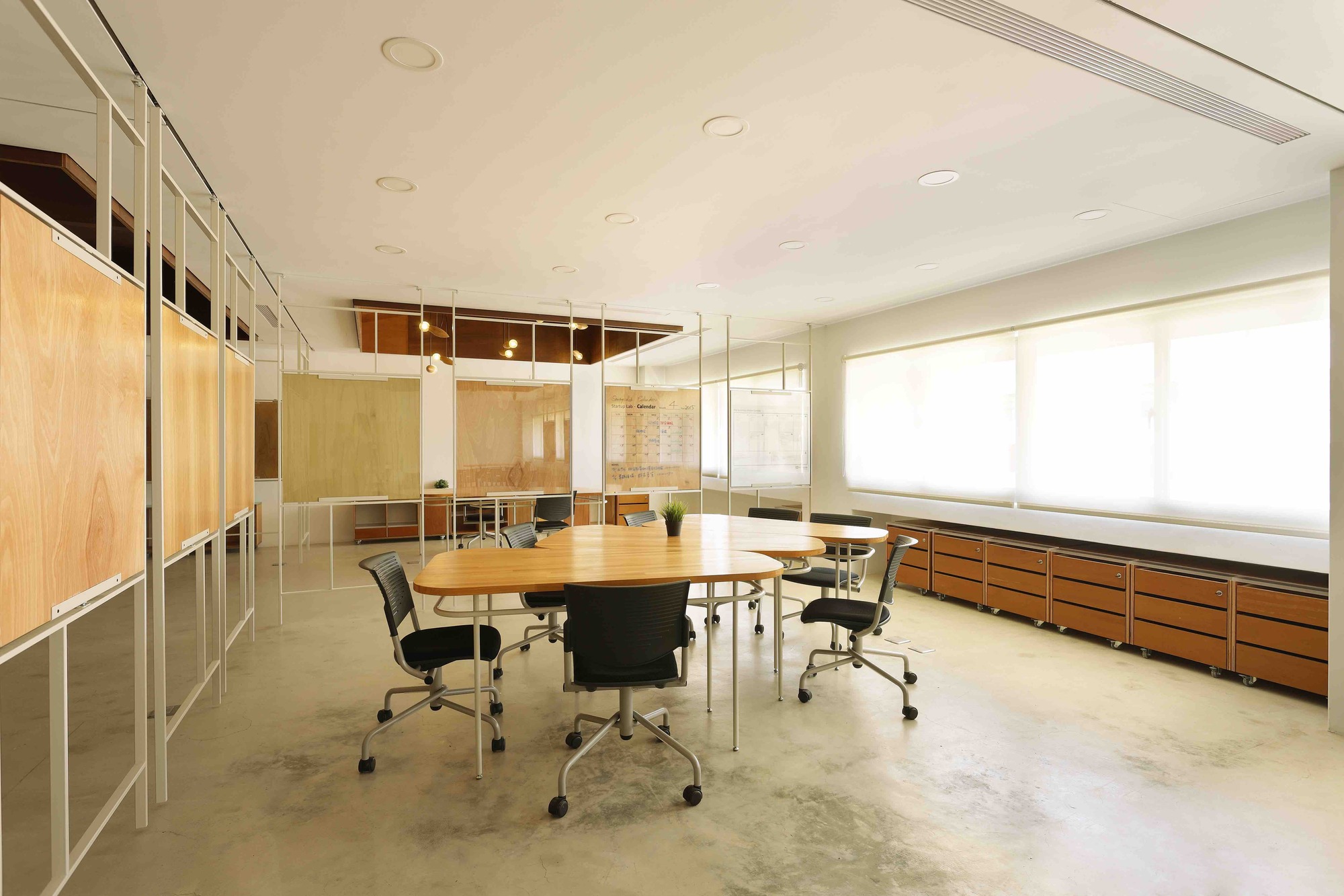 Gallery of Startup Lab / Fieldevo Design Studio - 16