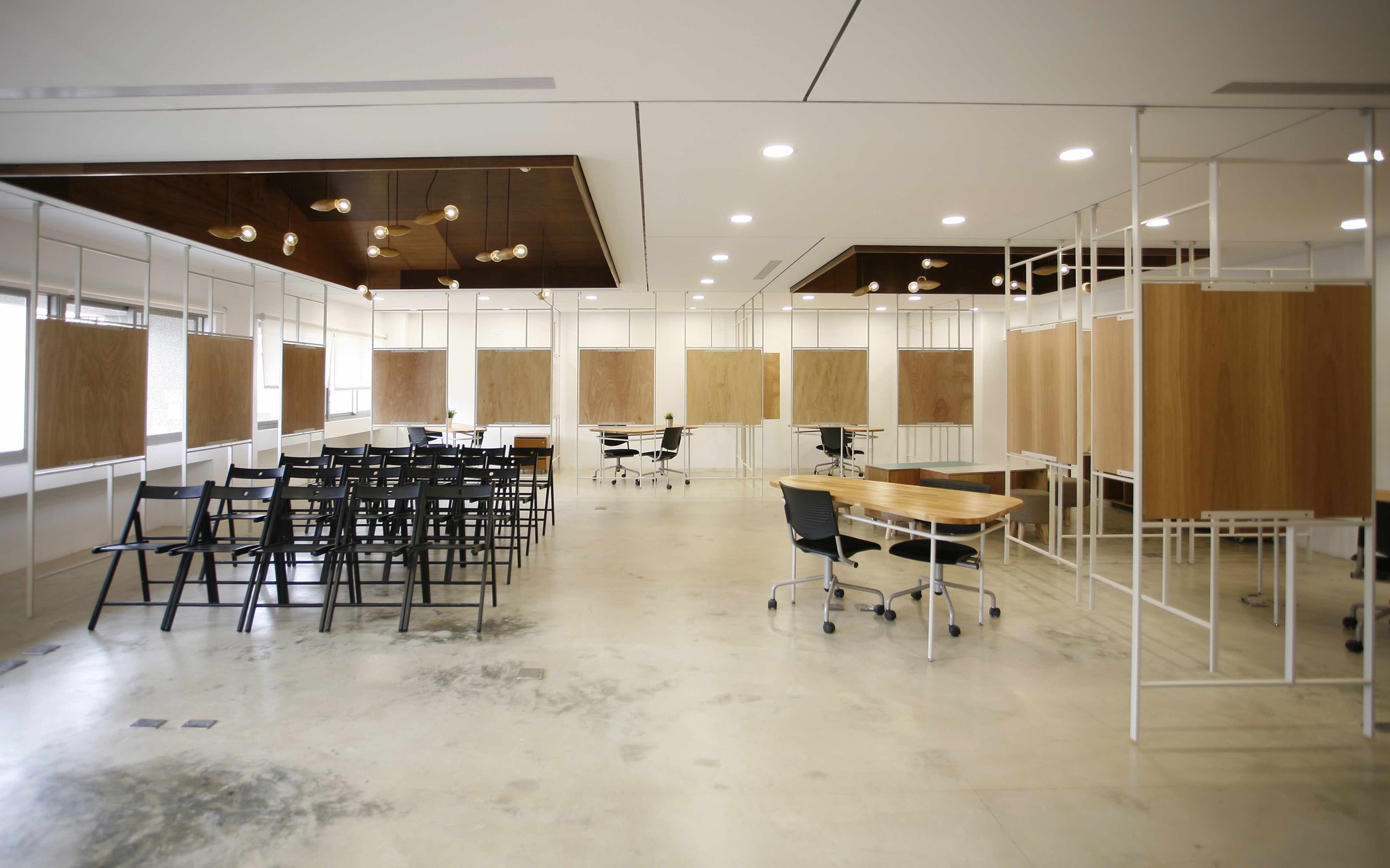 Gallery of Startup Lab / Fieldevo Design Studio - 32