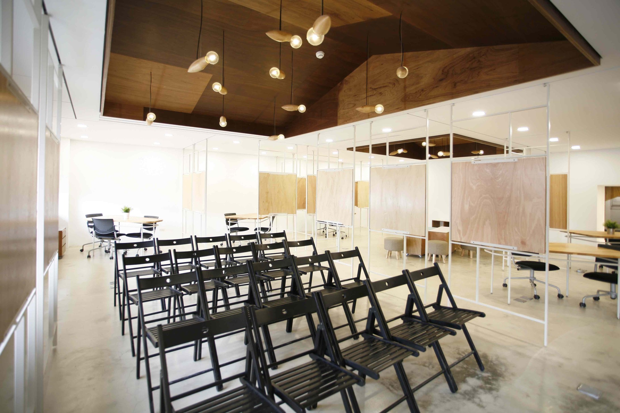 Gallery of Startup Lab / Fieldevo Design Studio - 26