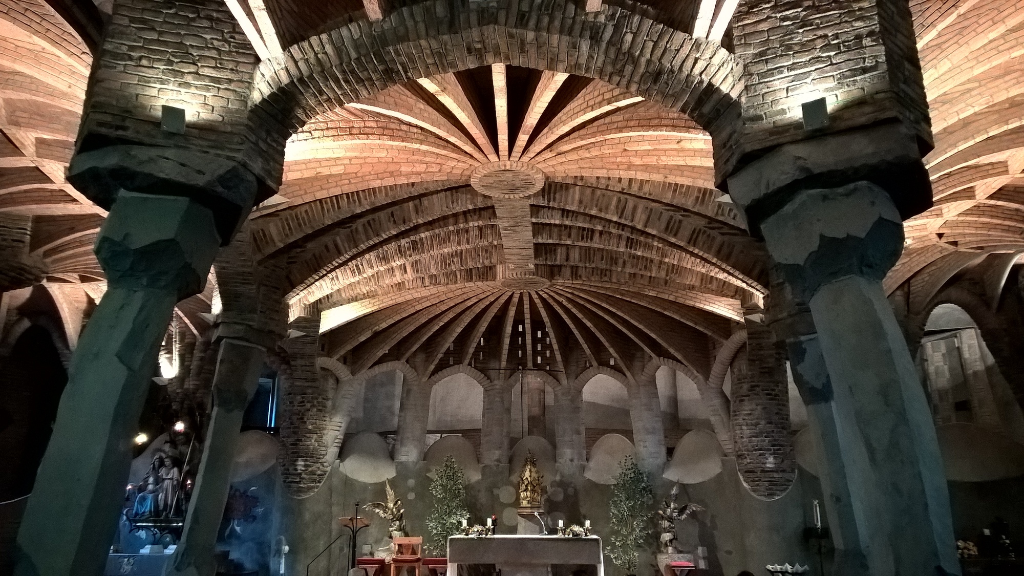 Gallery of Architecture Guide: 10 Must See Gaudí Buildings in Barcelona - 6