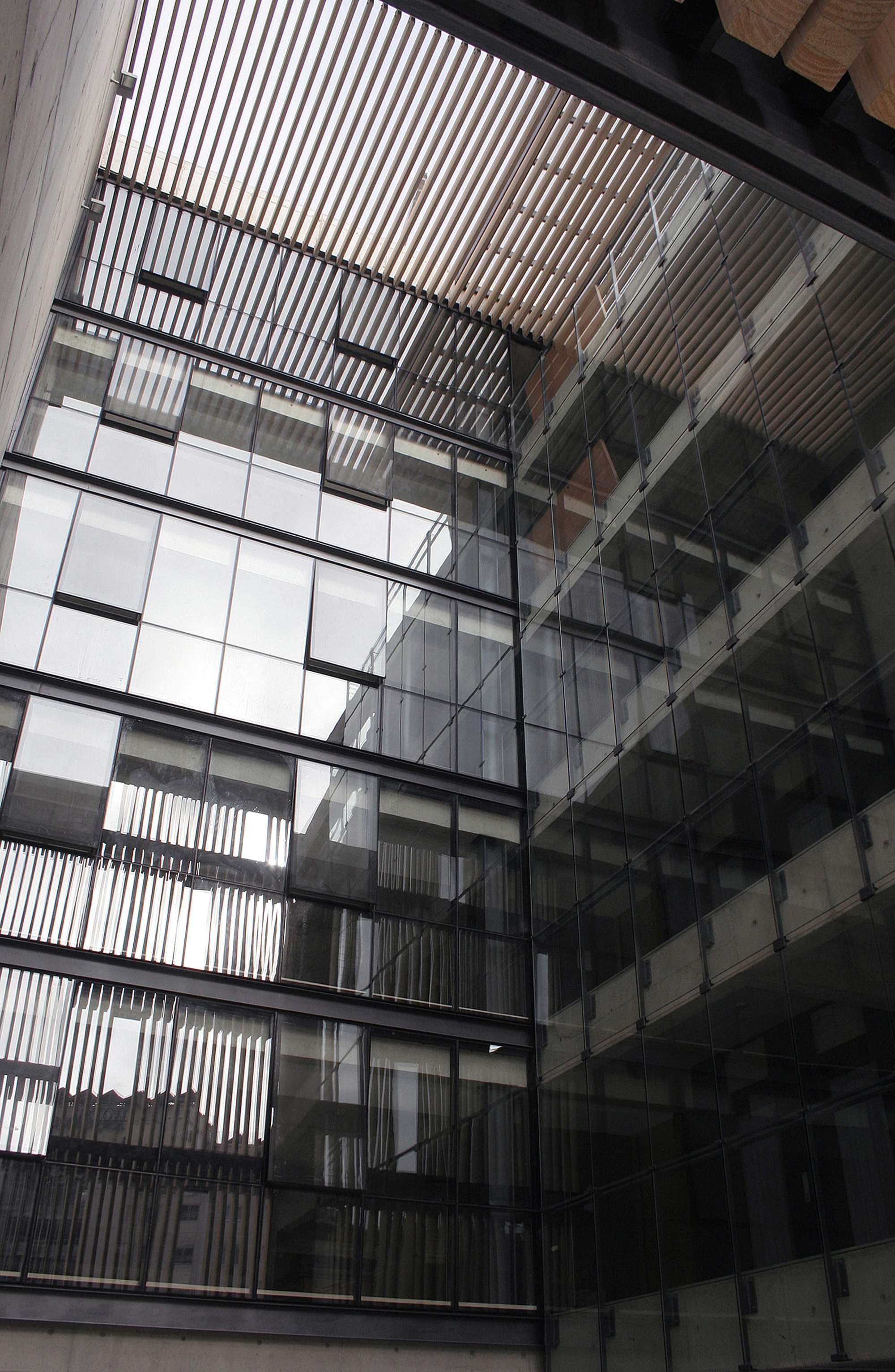 Gallery of CONSORCIO Antofagasta Building / +arquitectos - 13