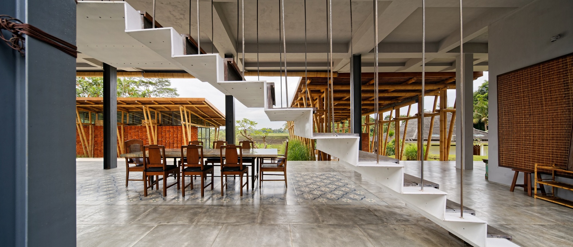 Galeria de Residência Casablancka / Budi Pradono Architects - 7