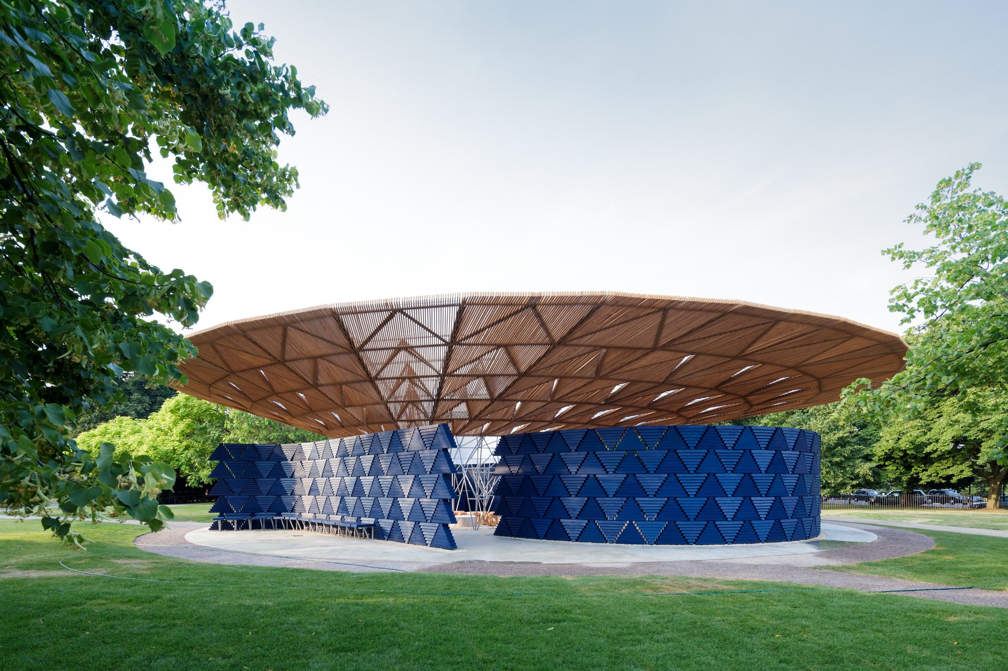 Serpentine Pavilion de Diébédo Francis Kéré é inaugurado em Londres ...