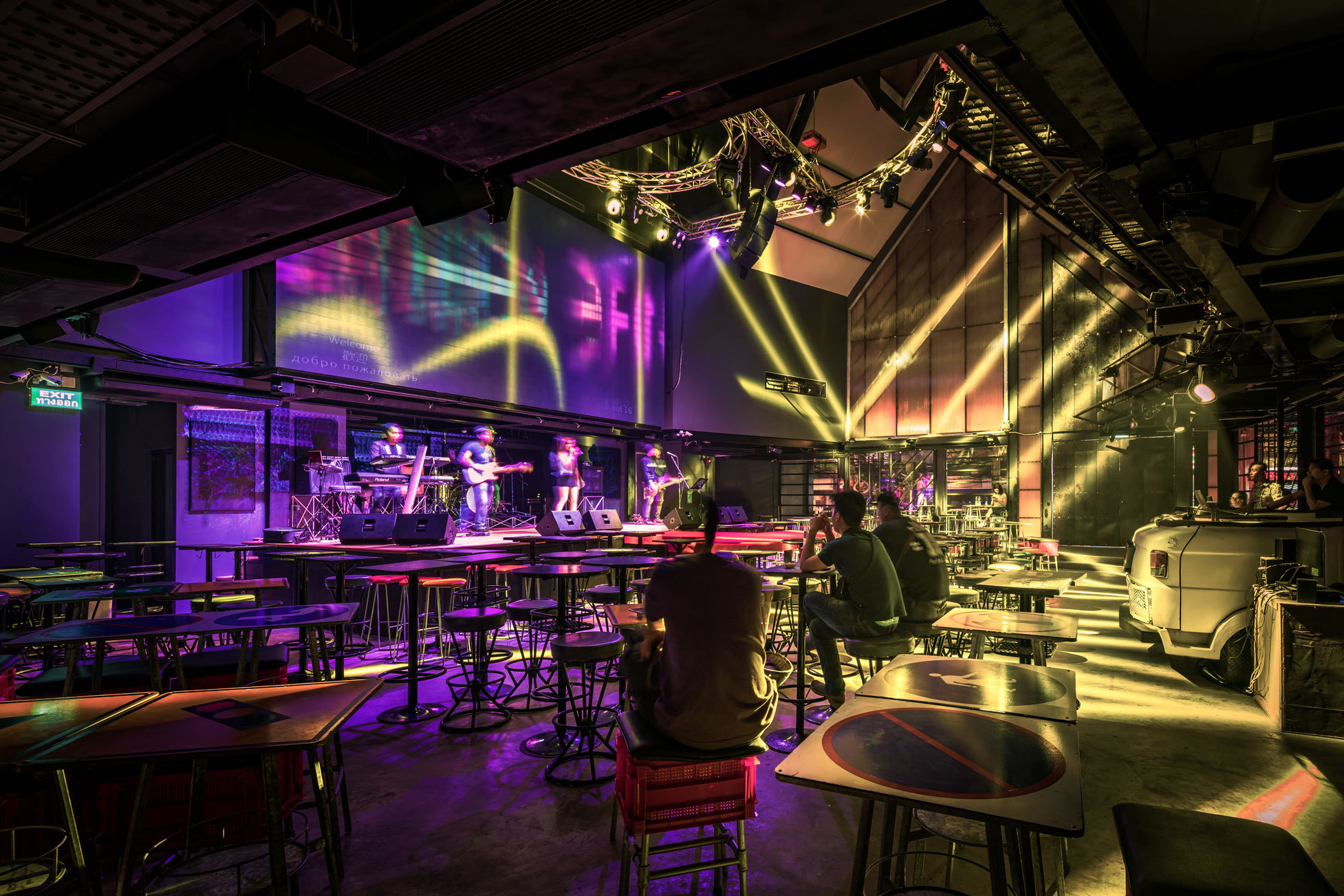 Gallery of SOI 16 / STUDIO PLP - 9