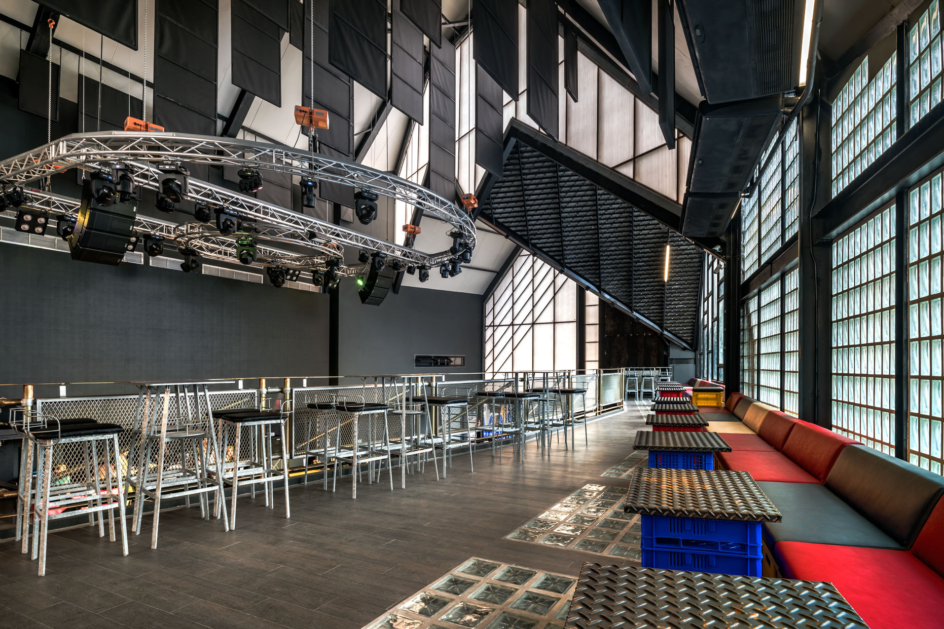 Gallery of SOI 16 / STUDIO PLP - 7