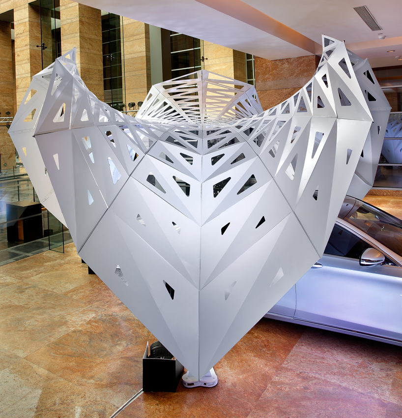 Gallery of See How This Lightweight, Collapsible Aluminum Structure is ...