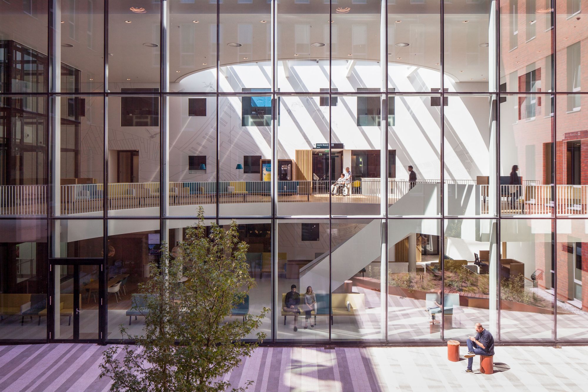 Galería de Centro Médico Zaans / Mecanoo - 5