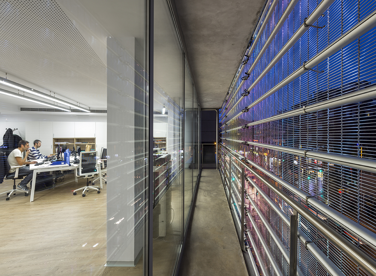 Gallery of Aura’s Insurance Company Building / Pich-Aguilera Architects ...