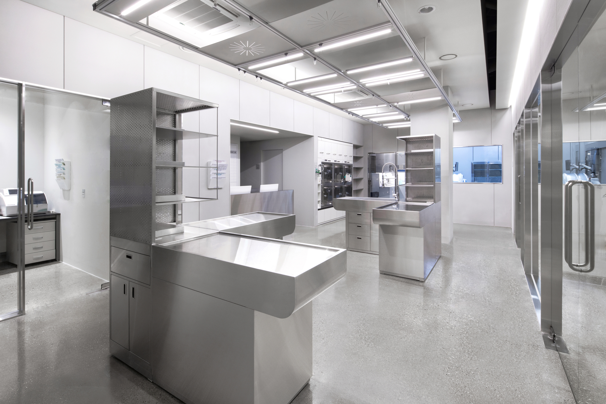 Gallery of OASIS Veterinary / Betwin Space Design - 11