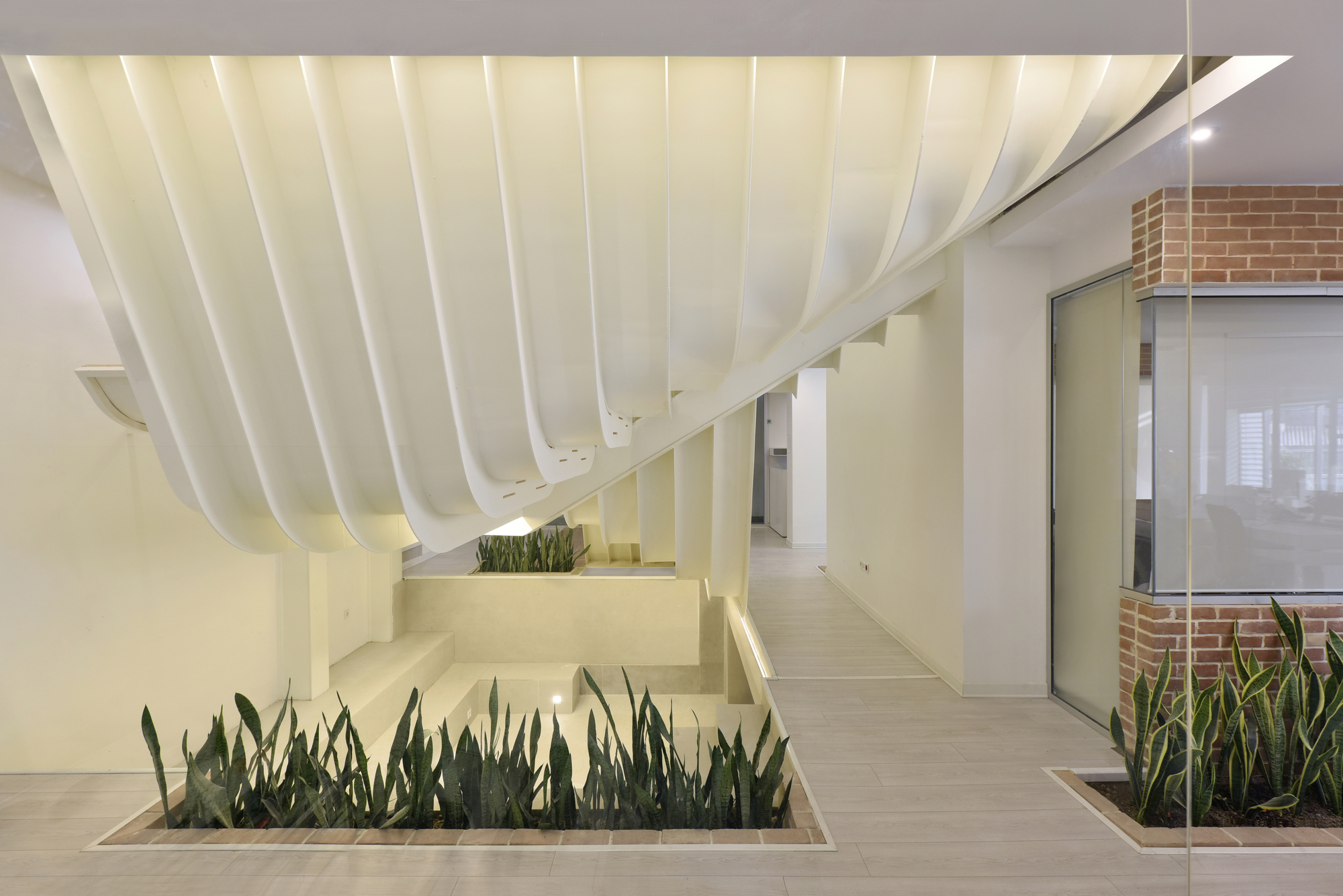 Gallery of APARAT Headquarters / Qastic - 15