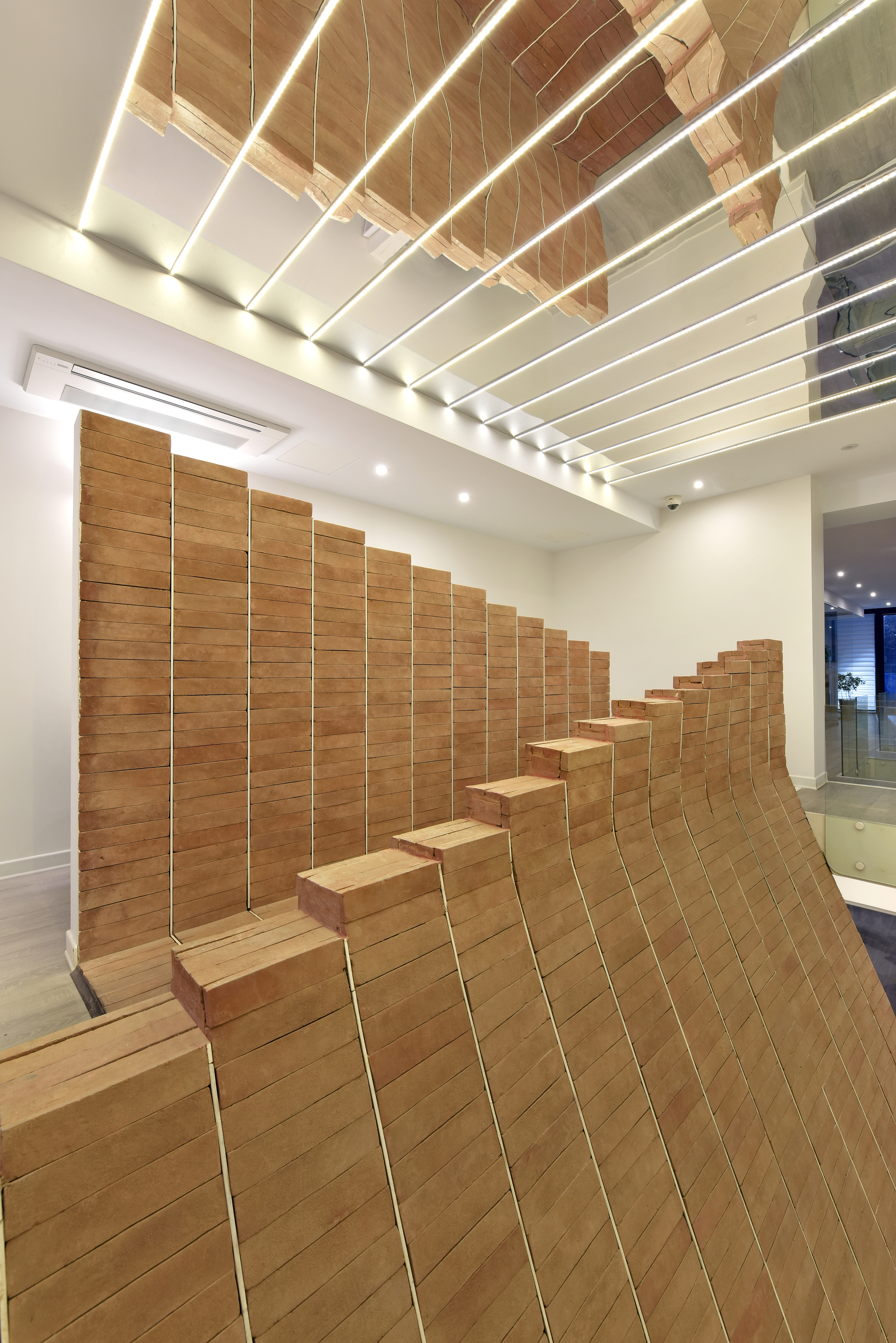 Gallery of APARAT Headquarters / Qastic - 20