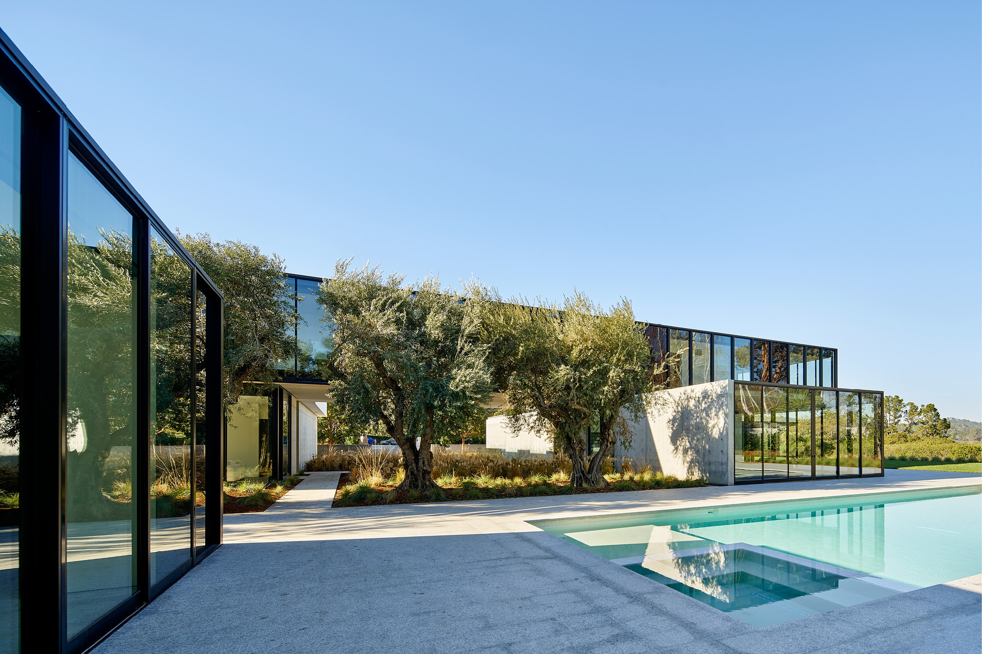 Gallery of OZ House / Stanley Saitowitz | Natoma Architects - 7