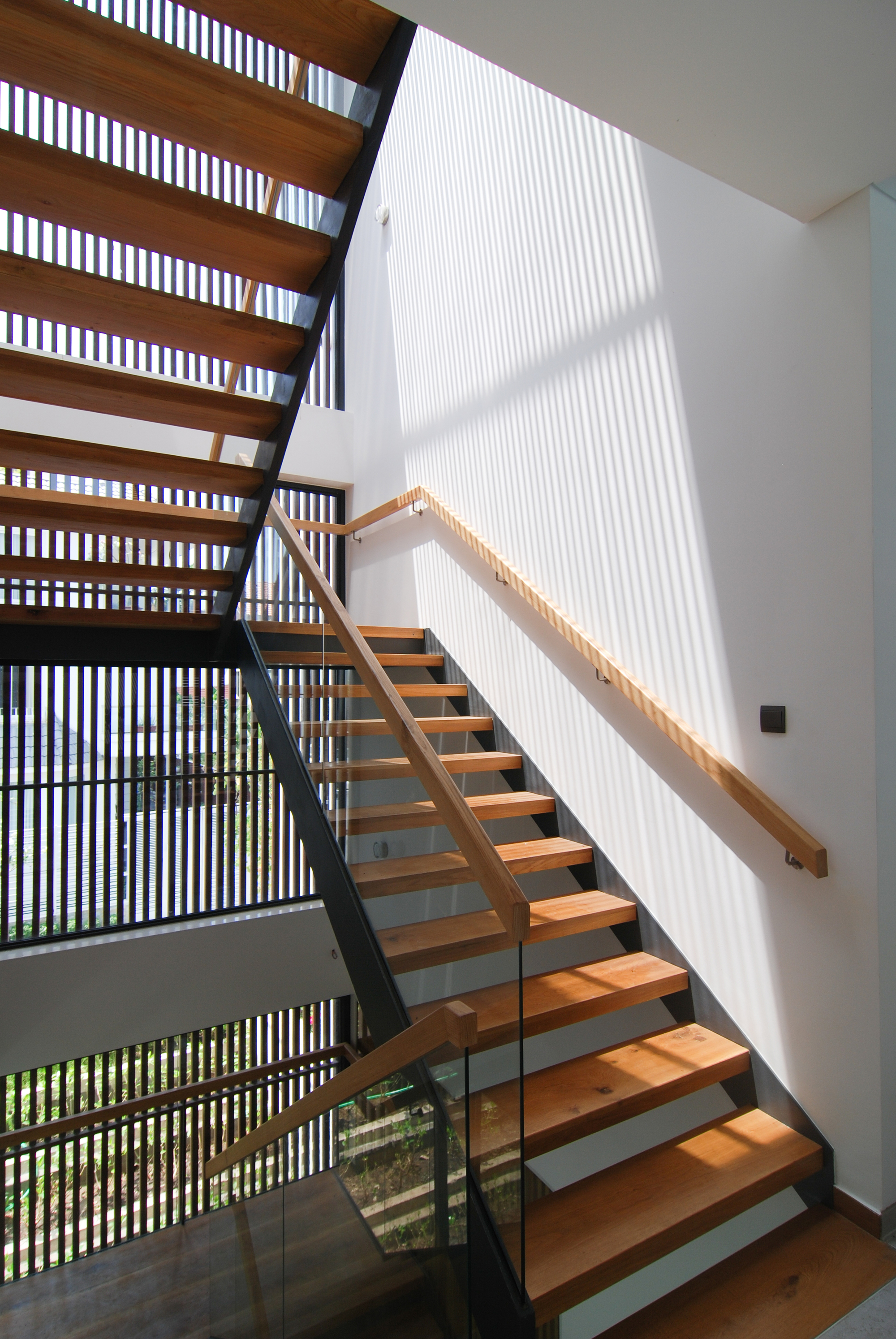 Gallery of Eden Villa / xyz architects - 8