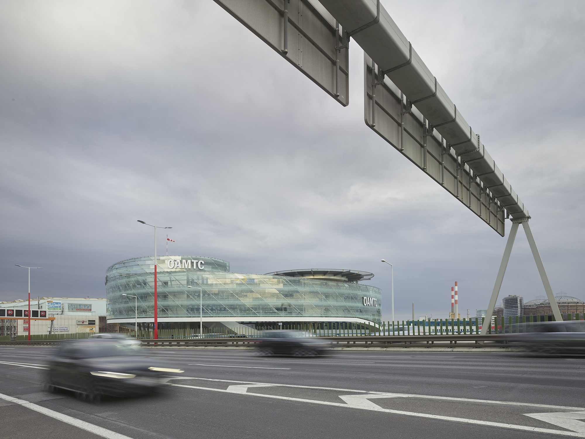 Gallery of OEAMTC Headquarters / Pichler & Traupmann Architekten - 14