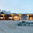 Apple Farm House / 2m2 architects | ArchDaily