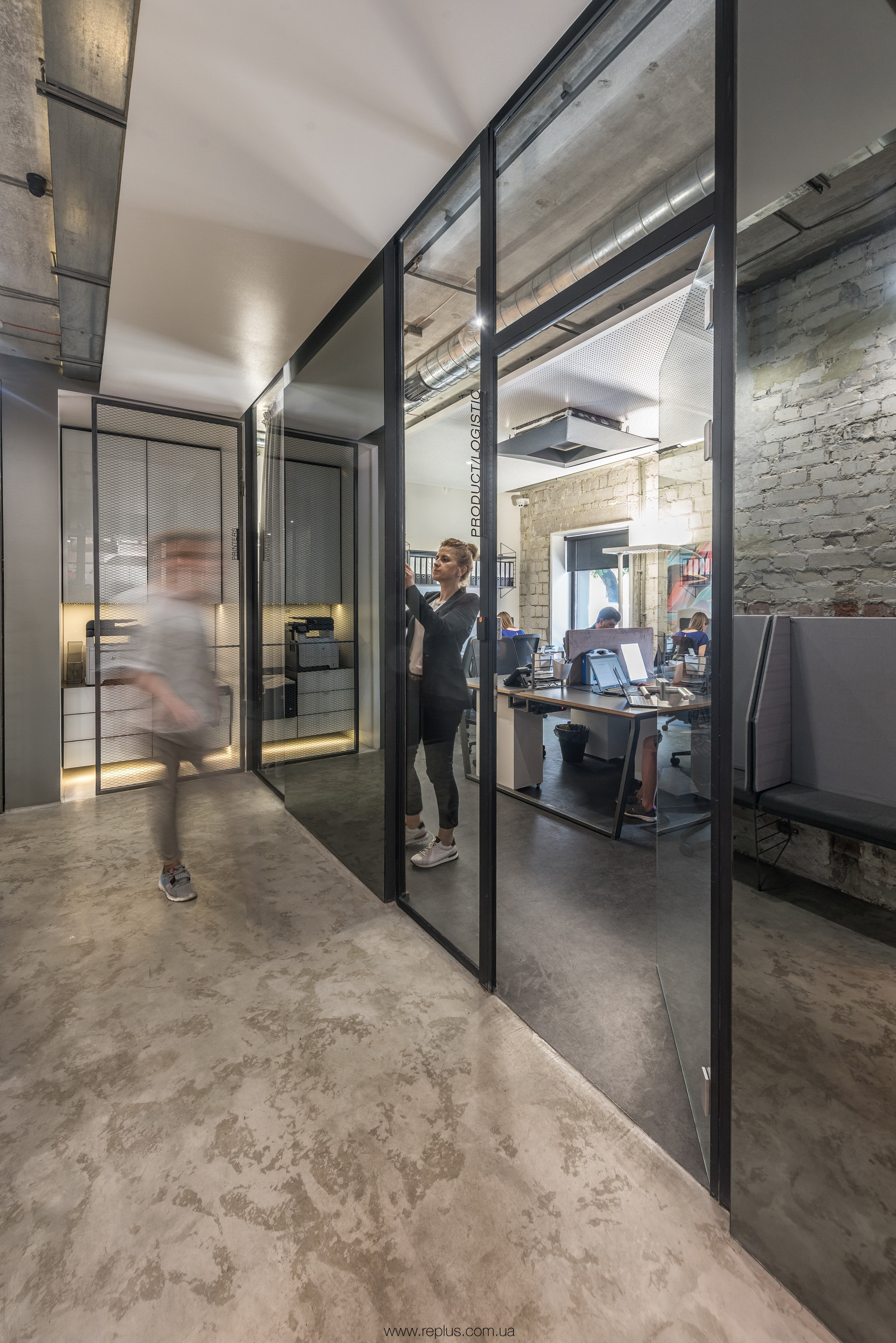 Gallery of Inspe Office / replus design bureau - 16